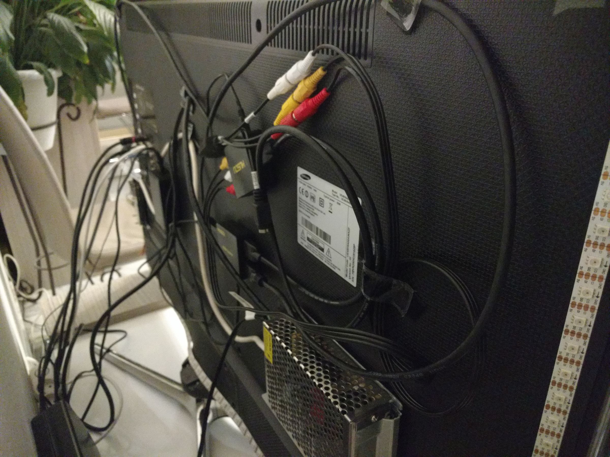 Make Your Own Ambient Lighting With the Raspberry Pi Zero : 5 Steps (with Pictures) - Instructables