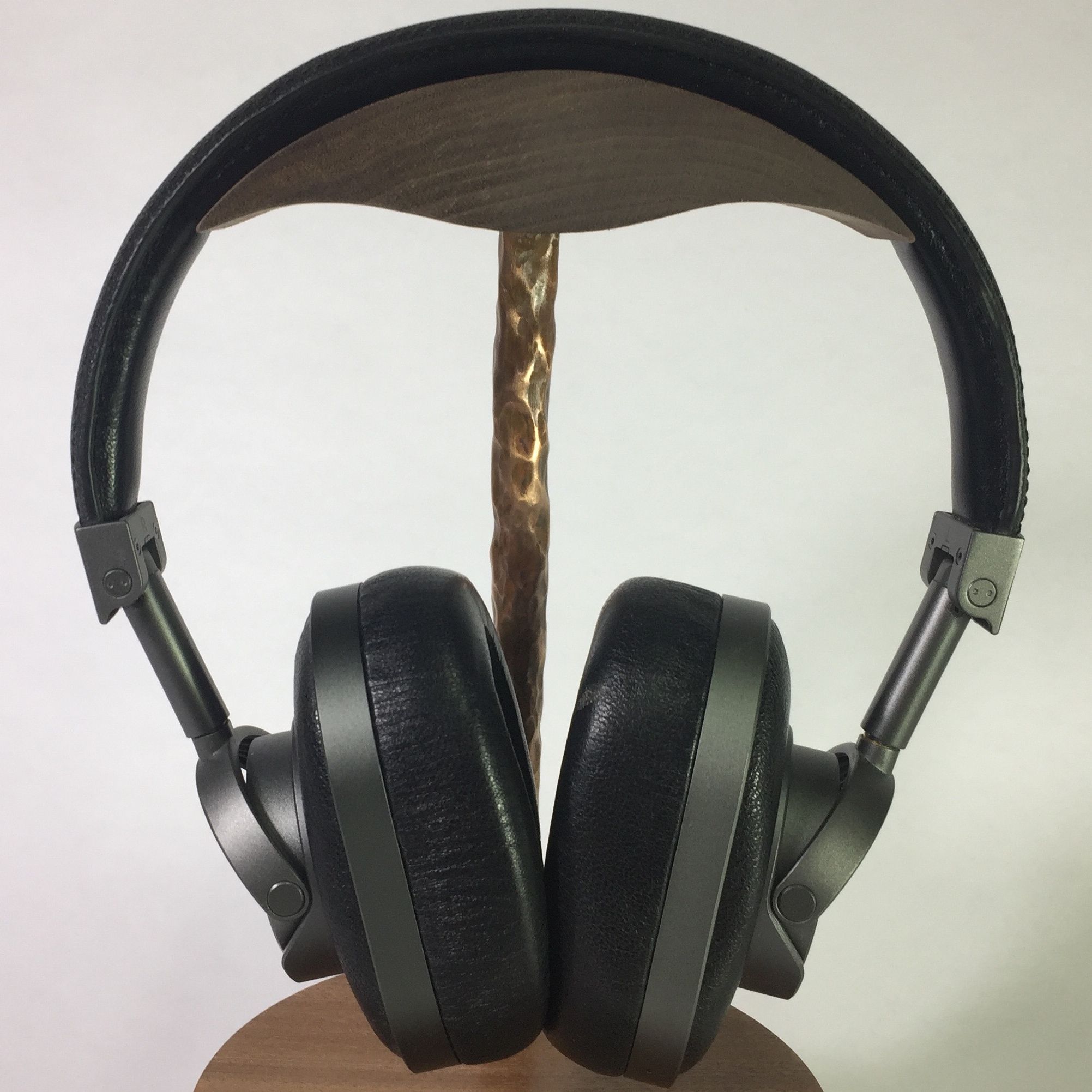 Make It - Headphone Stand : 5 Steps (with Pictures) - Instructables