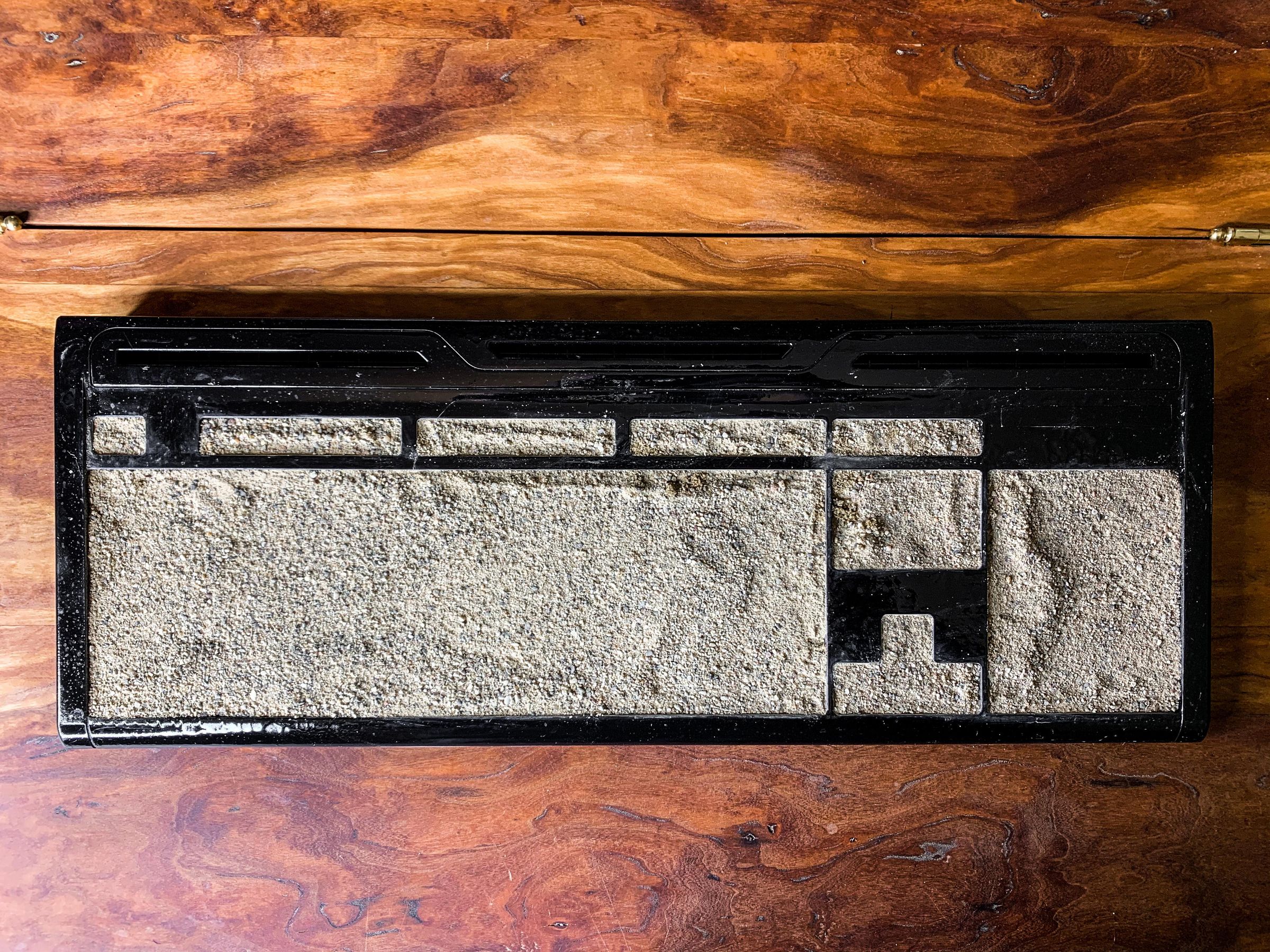 Keyboard to Desktop Sand Garden : 9 Steps (with Pictures) - Instructables