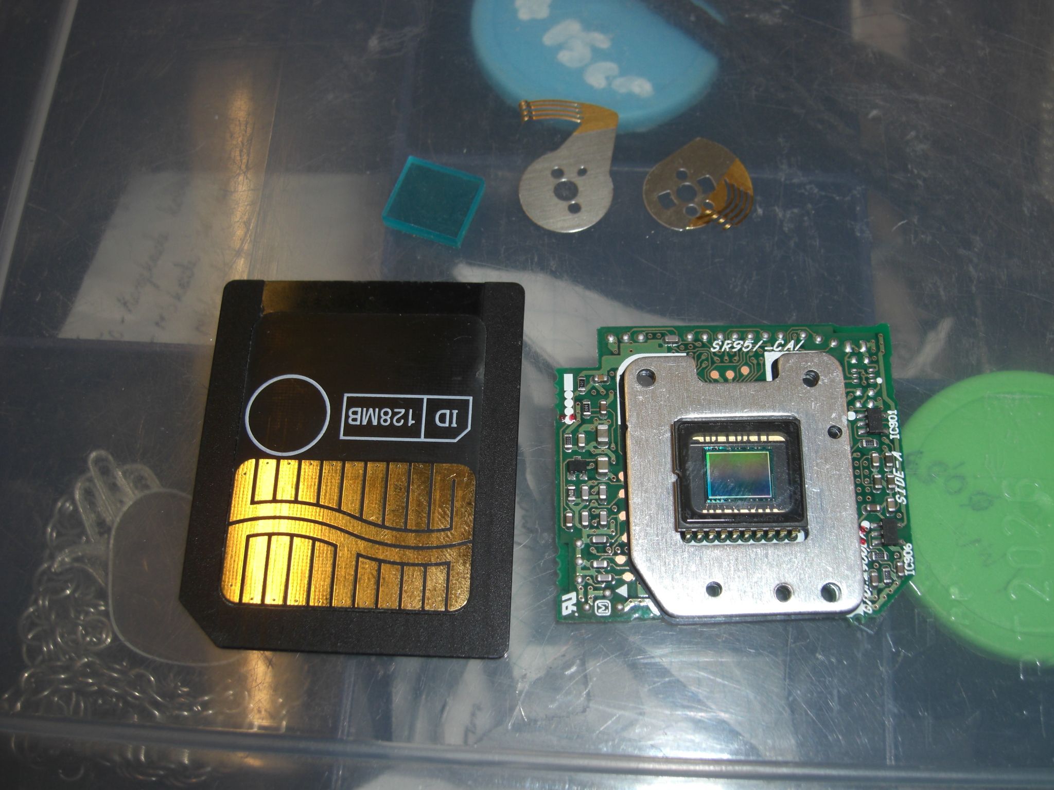 Reusing Old Camera Parts for Jewelry : 10 Steps (with Pictures ...