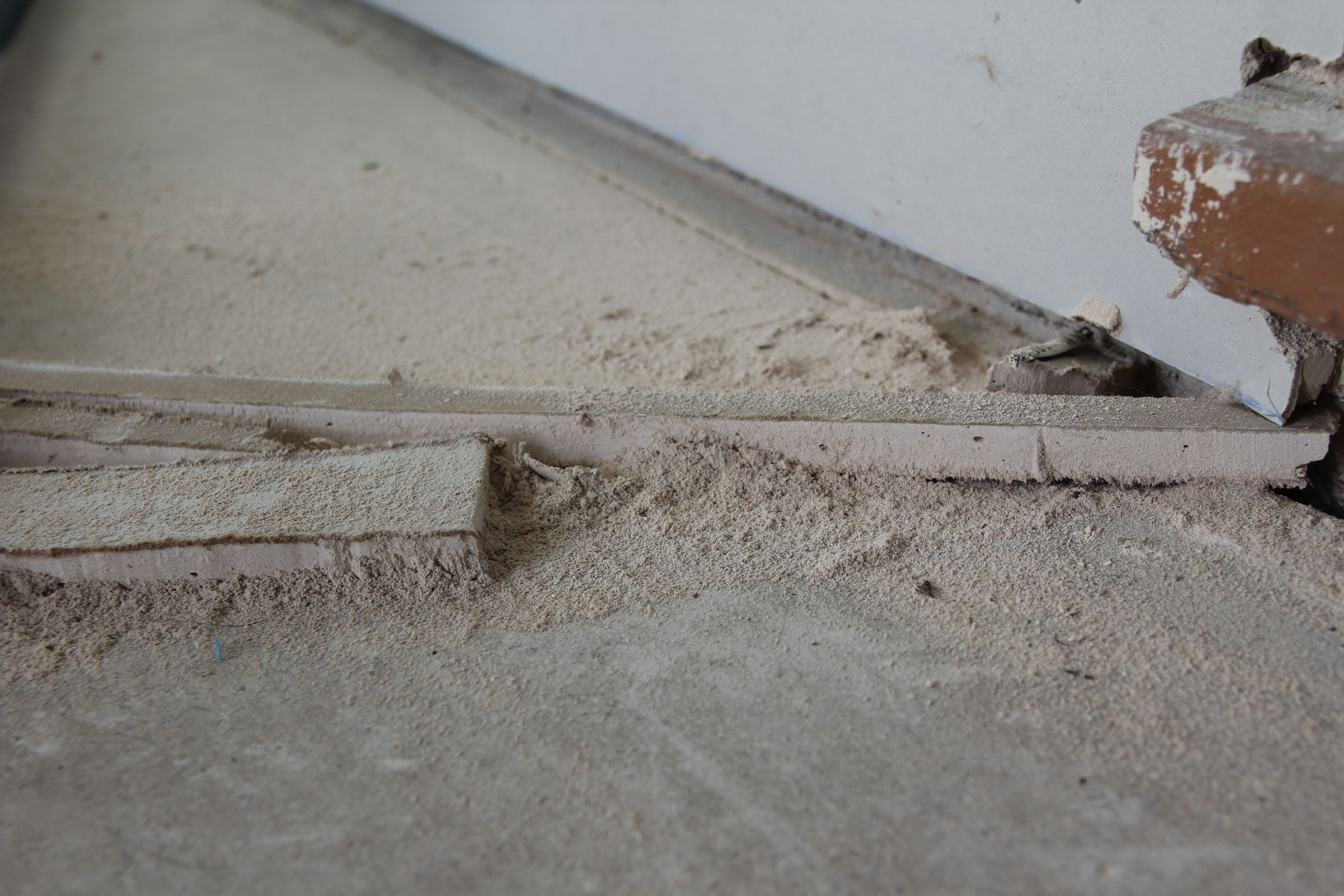 10 Ways to Keep Dust Under Control While Remodeling : 11 Steps (with ...