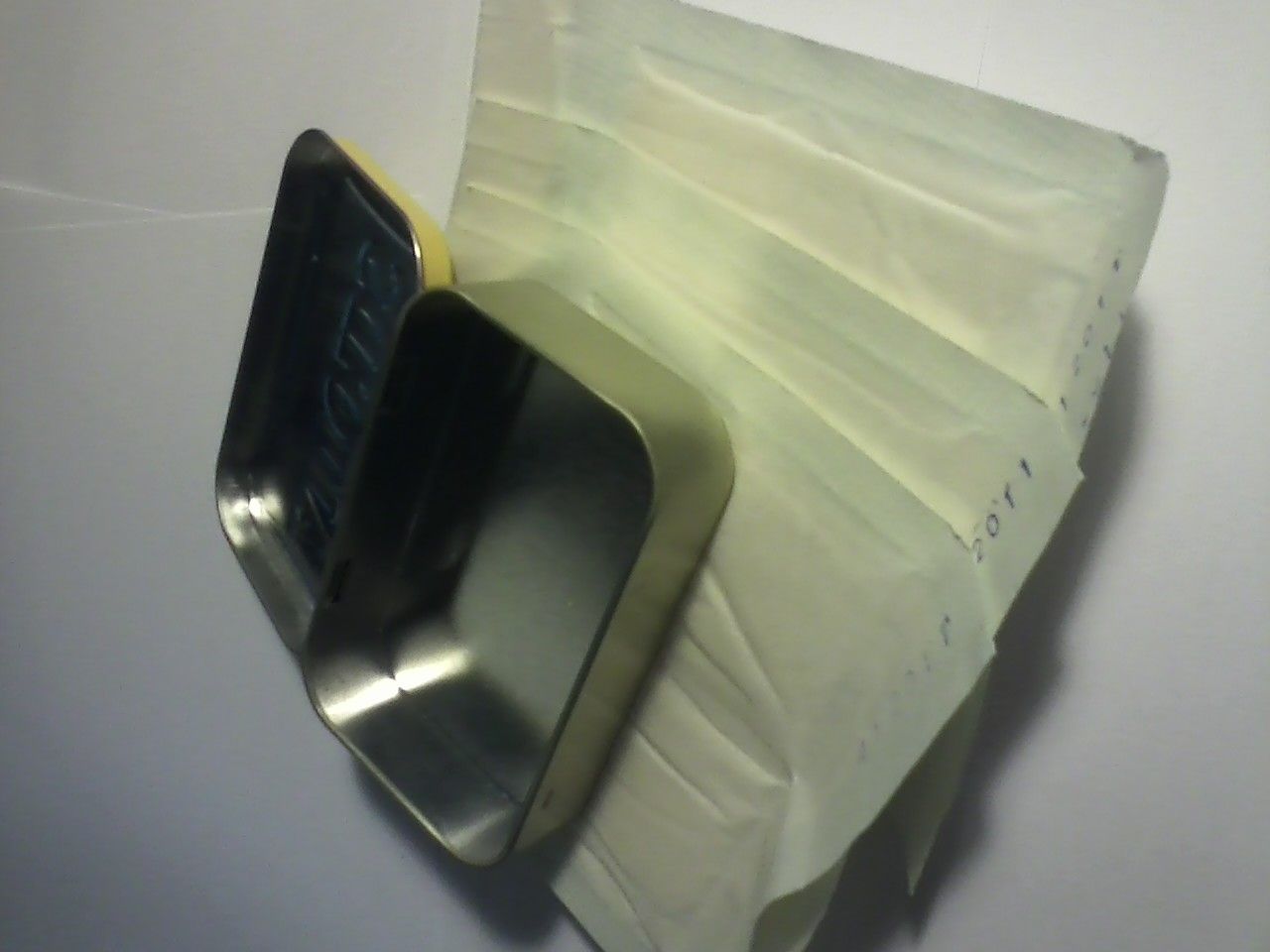 Pocket-Sized Altoids Tin First-Aid Kit : 11 Steps (with Pictures ...