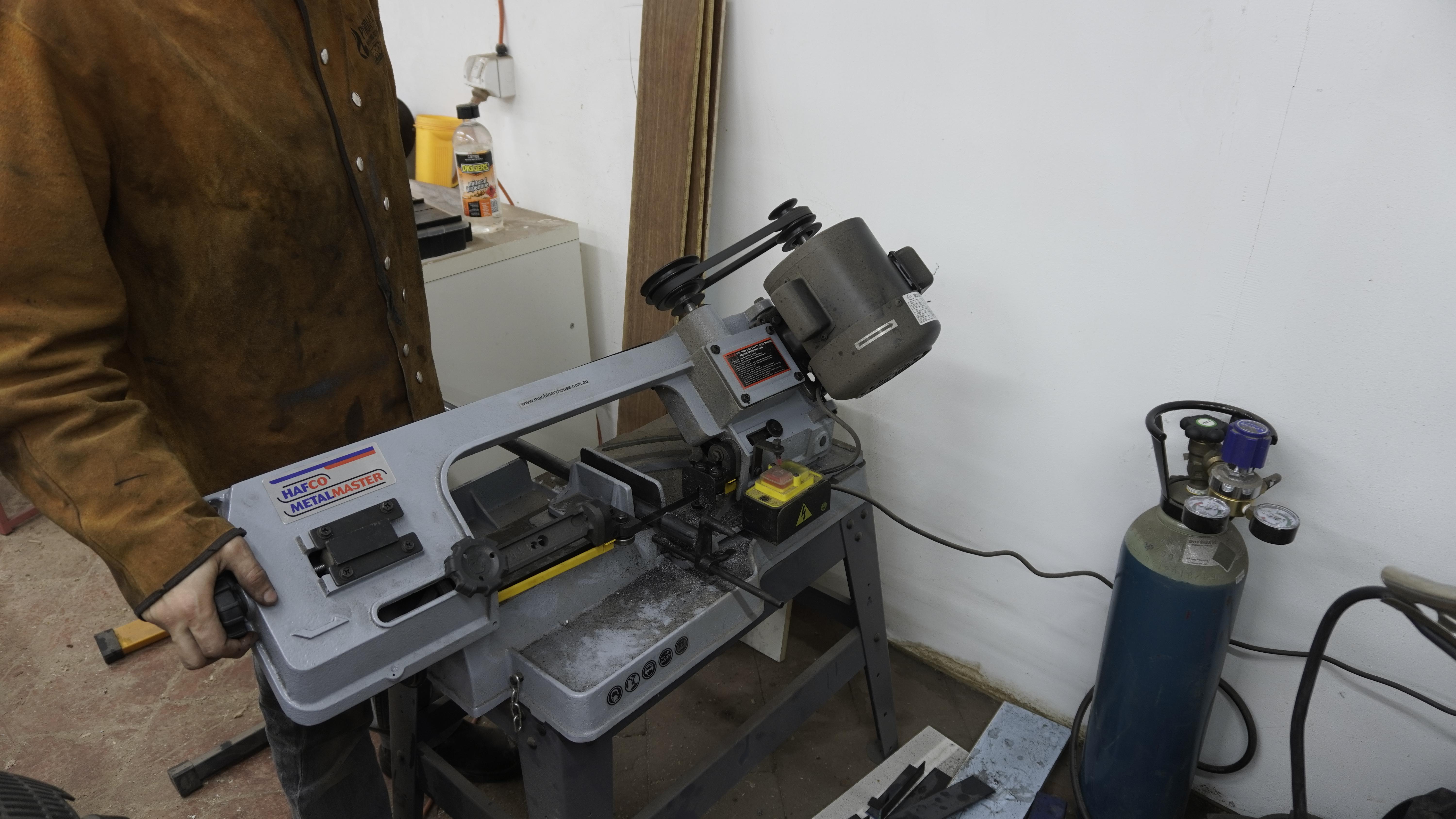 Industrial-style Metal and Timber Study Desk : 5 Steps (with Pictures ...
