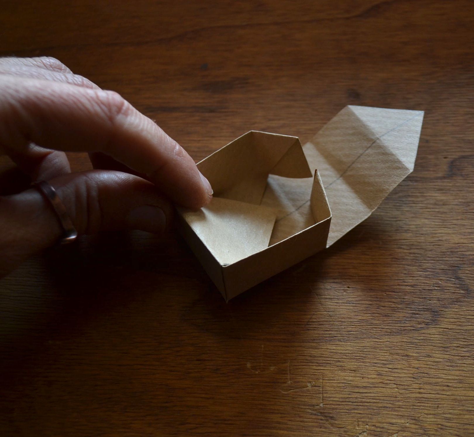 SIMPLE PAPER BOX : 10 Steps (with Pictures) - Instructables
