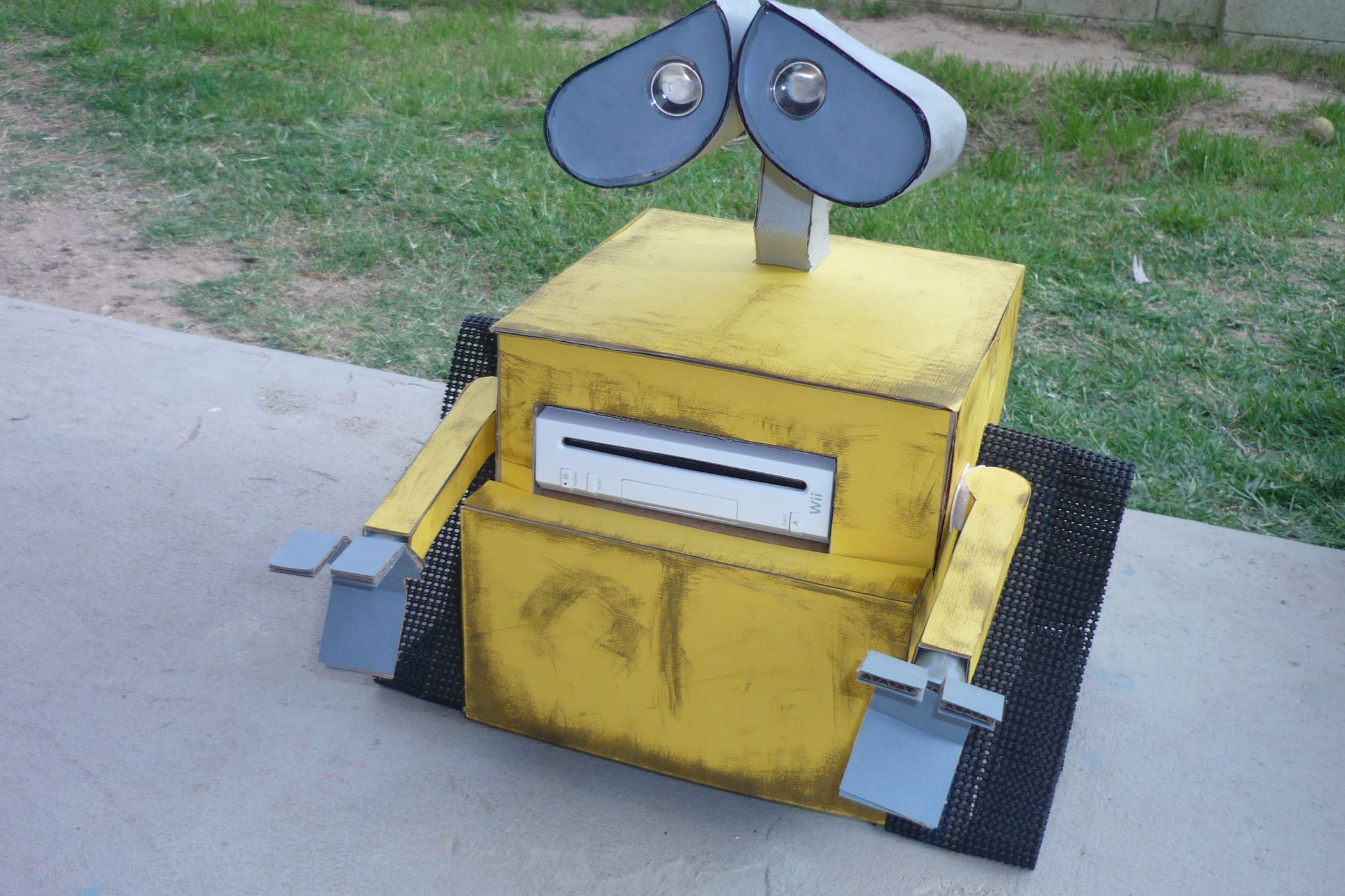WII WALL-E! : 11 Steps (with Pictures) - Instructables