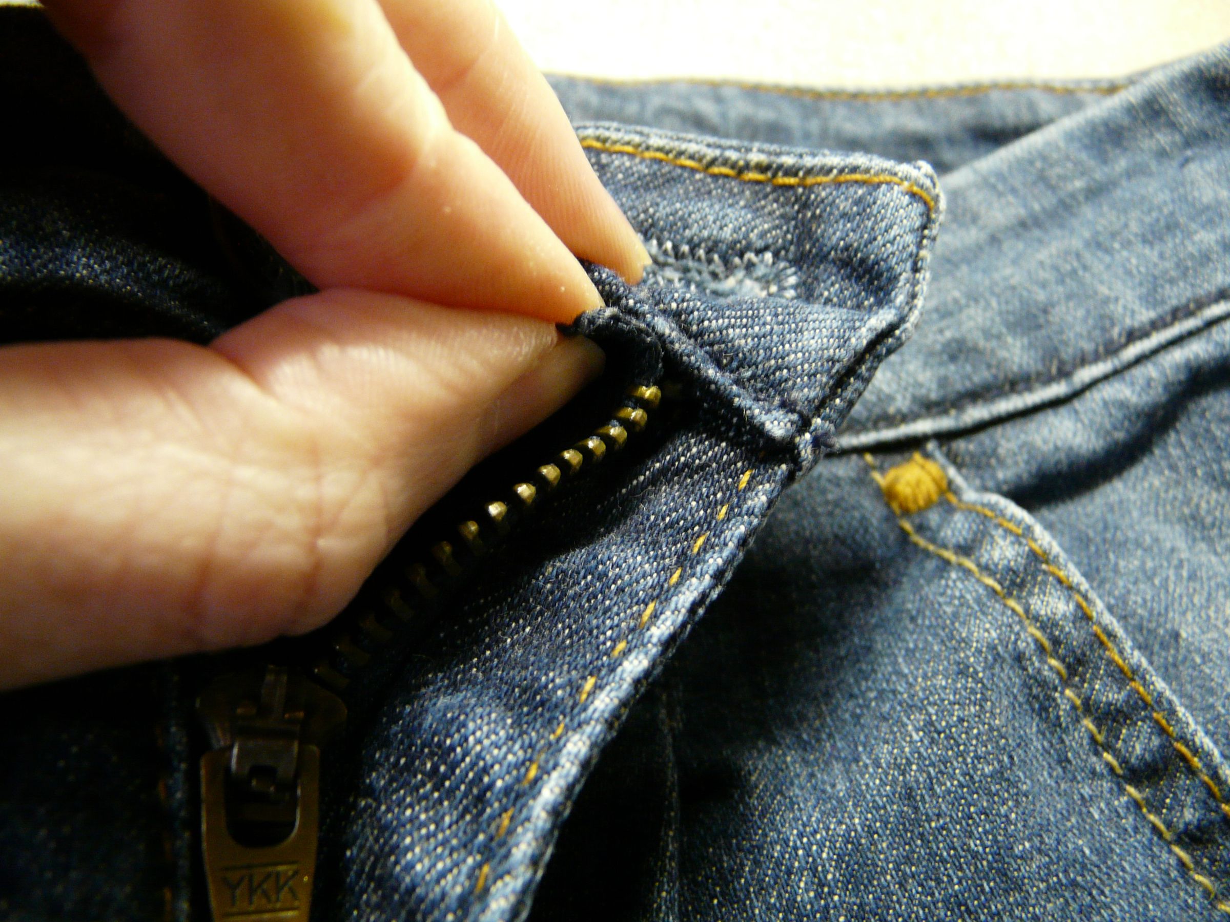 How to Repair a Jeans Zipper That Won't Stay Up : 4 Steps (with ...