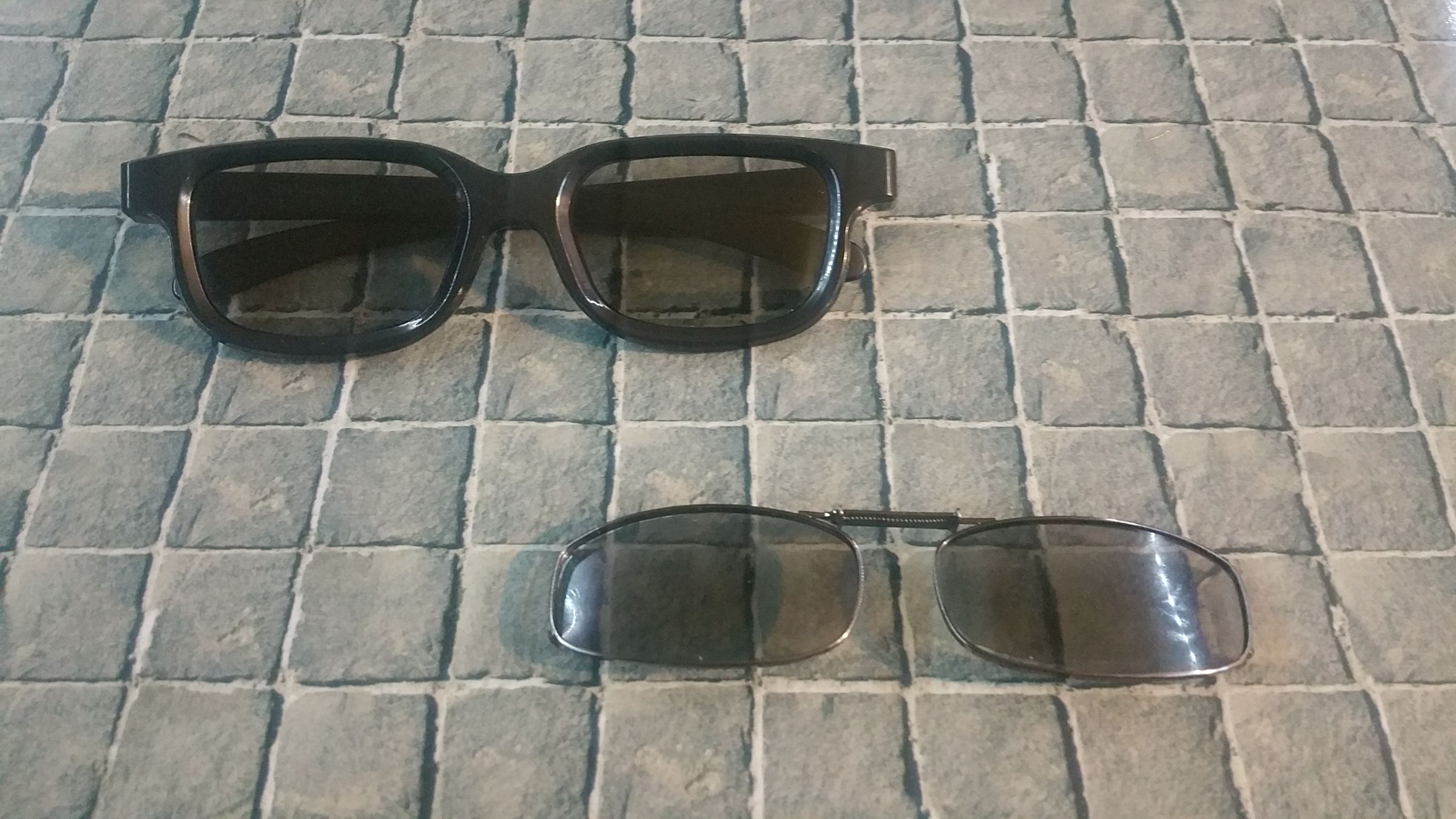 3D Glasses Clip-on : 7 Steps (with Pictures) - Instructables