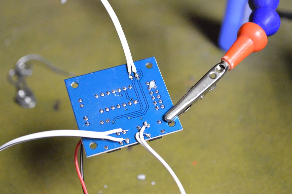 Sound Bending Machine - Intro to Circuit Bending : 9 Steps (with ...