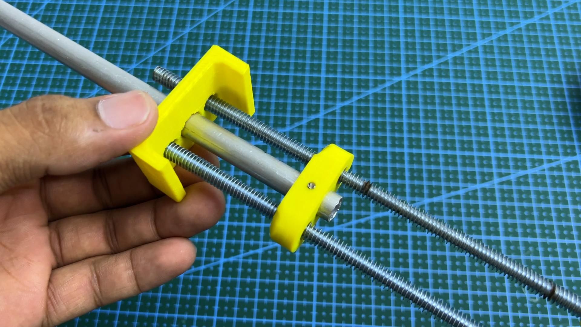High Powerful Linear Actuator : 7 Steps - Instructables