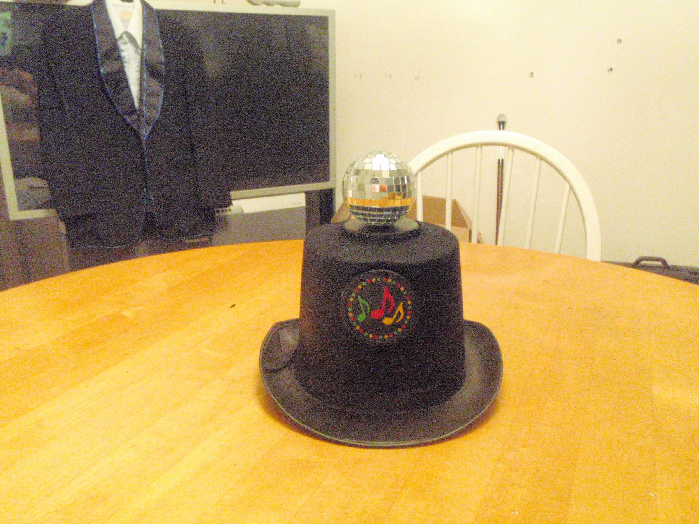 NYE Disco Ball Hat : 6 Steps - Instructables