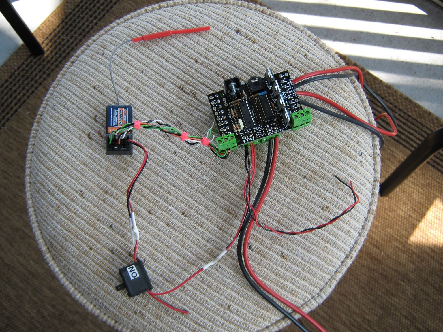 Robot 1: "Little Jimmy" Based on PICAXE-18M2 : 11 Steps - Instructables