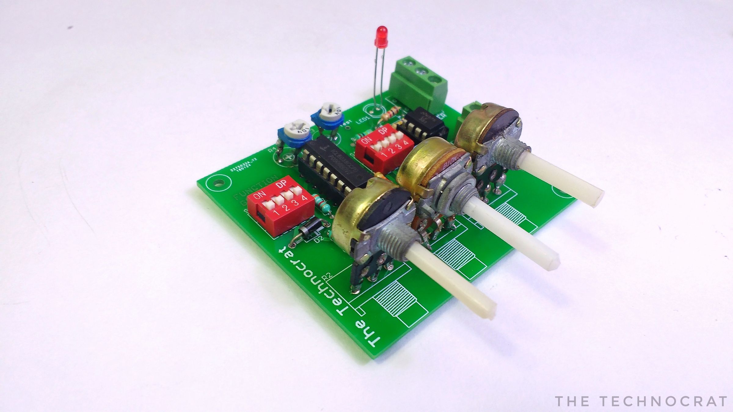 How to Make a Signal Generator| Learn to Generate Electrical Signals ...