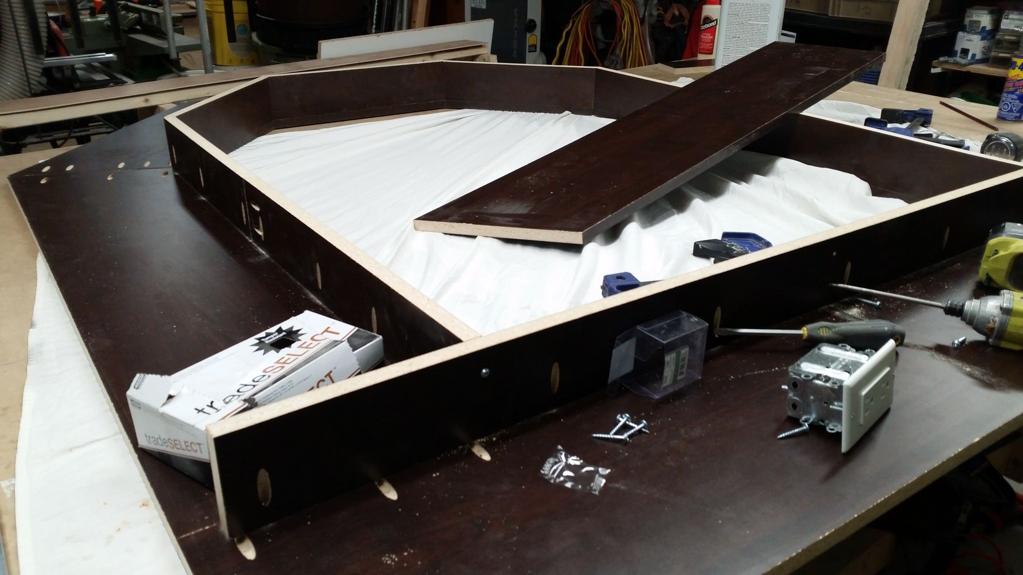 Game Table : 6 Steps - Instructables