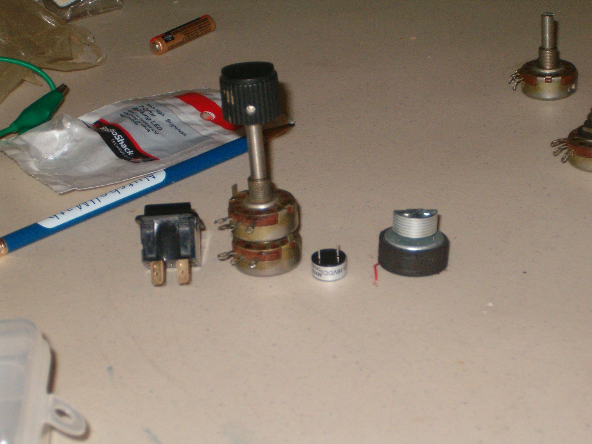 A SciFi Scanner/Ray Gun Movie Prop : 9 Steps - Instructables