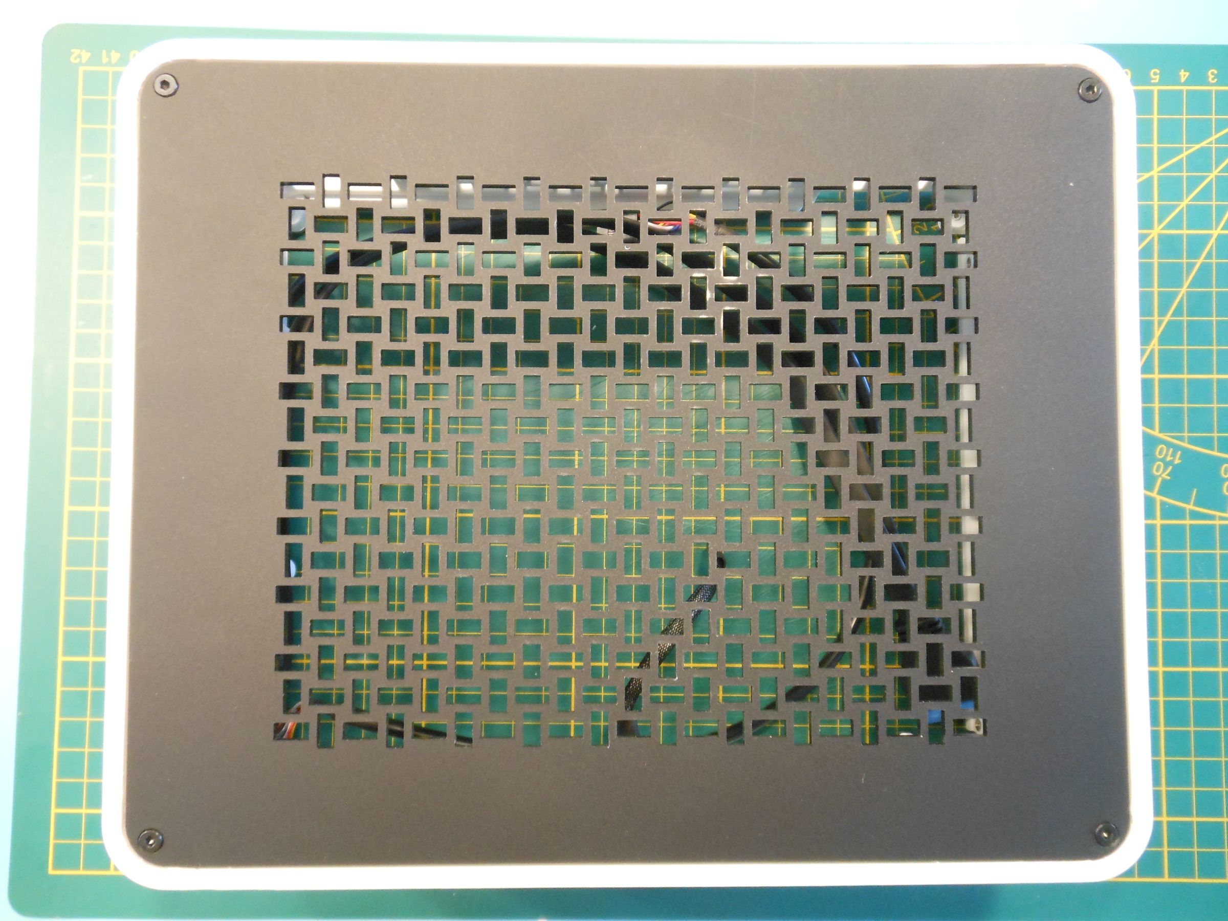 Mikros: Tiny 3D Printed Computer Case : 16 Steps (with Pictures ...