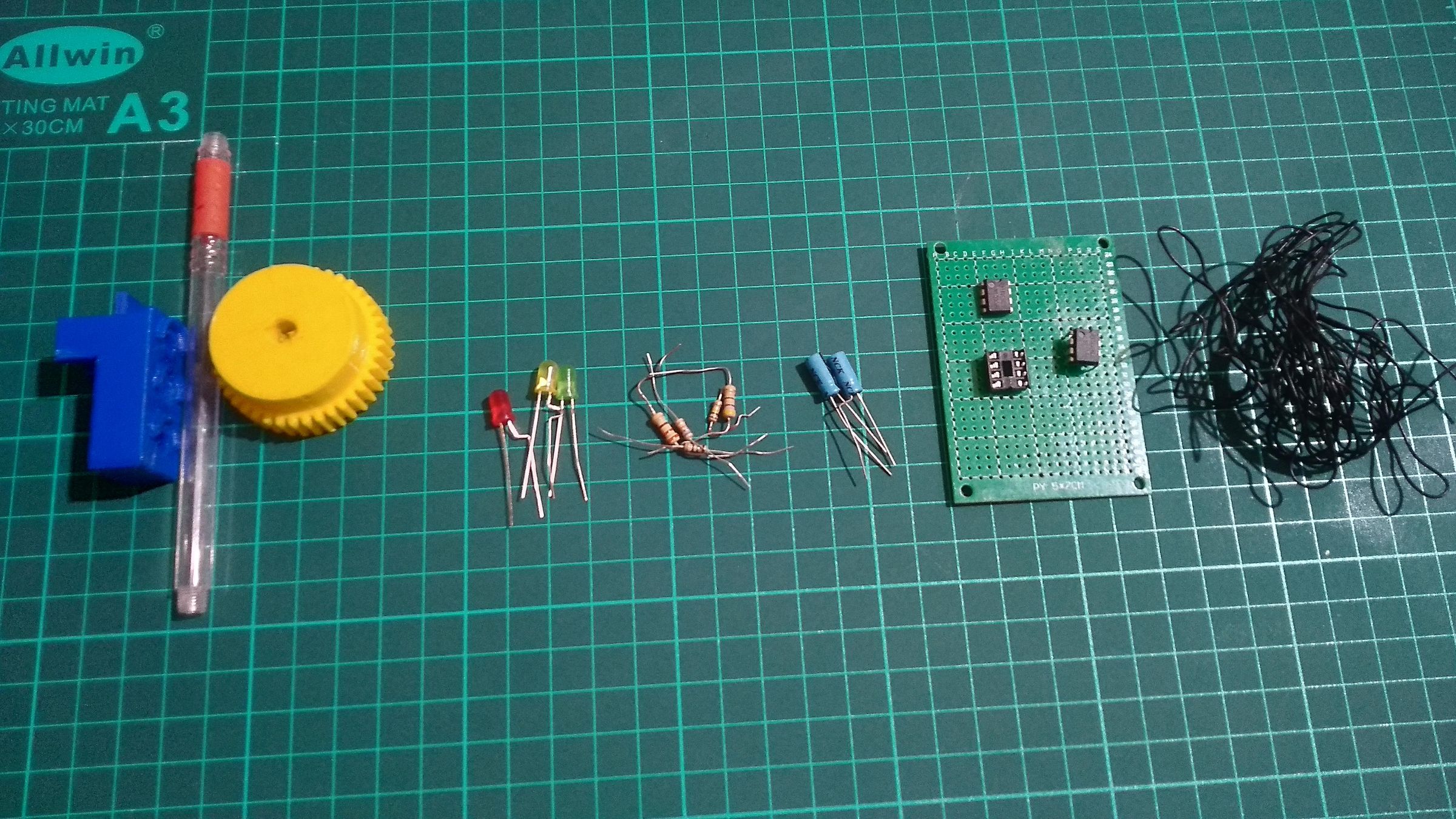 Print, Light, Stop: a Mini 3D Printed Traffic Signal : 6 Steps (with ...