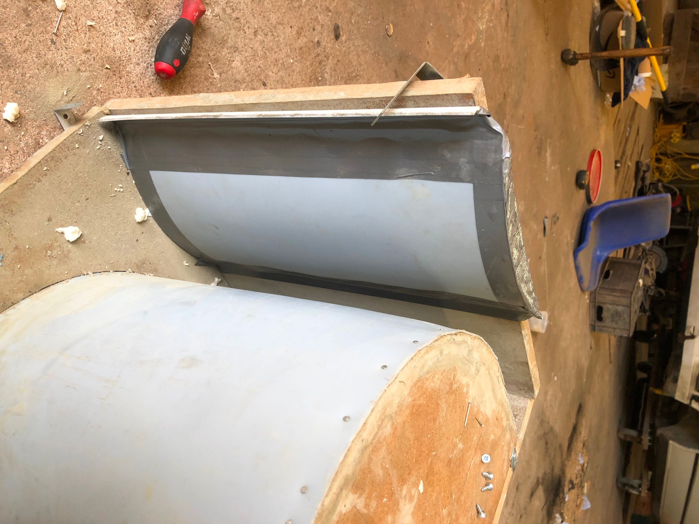 Concrete Chairs and Table : 11 Steps (with Pictures) - Instructables