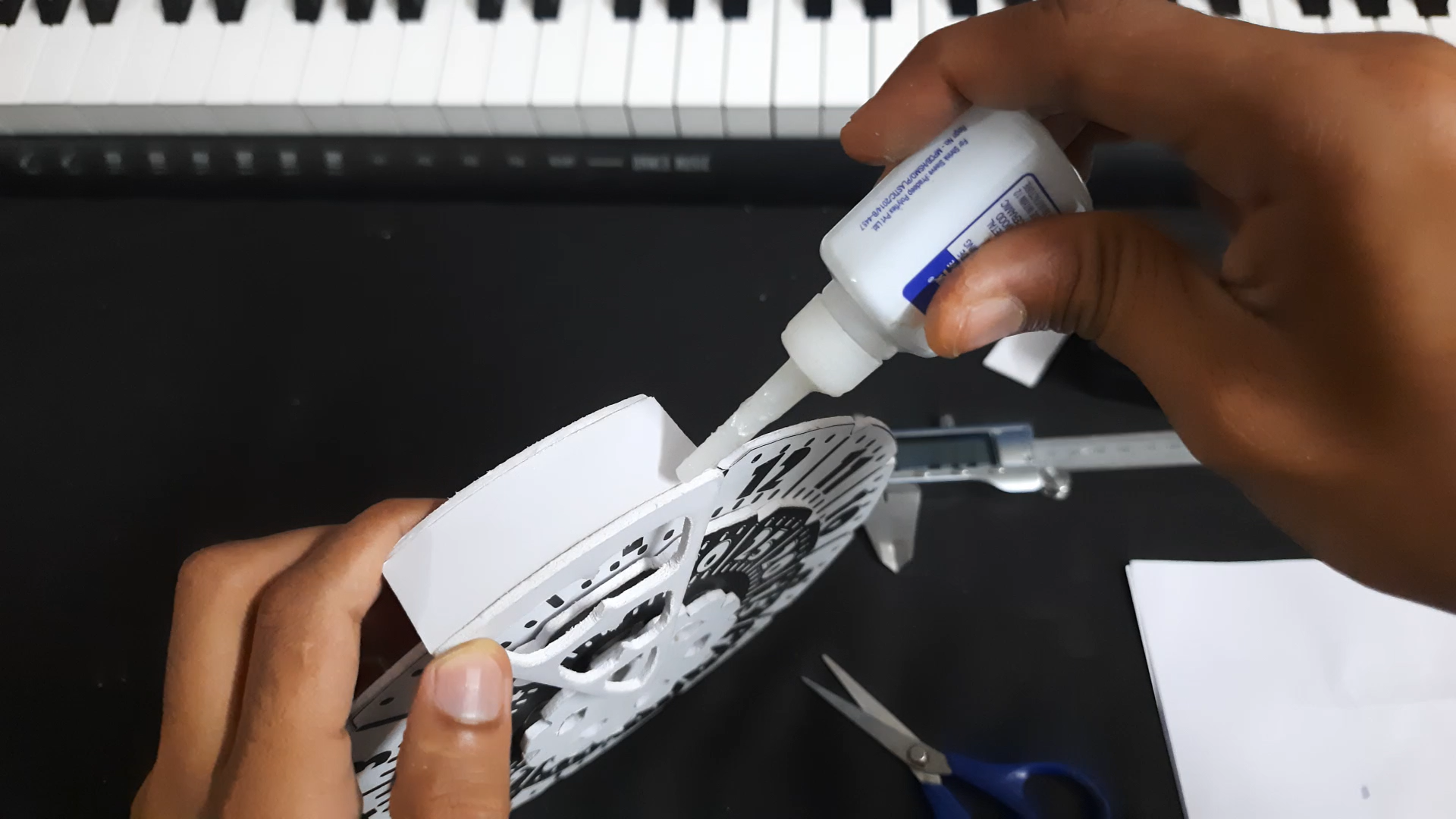 How to Make a Clock That Tells Time With a Twist...? : 8 Steps (with ...