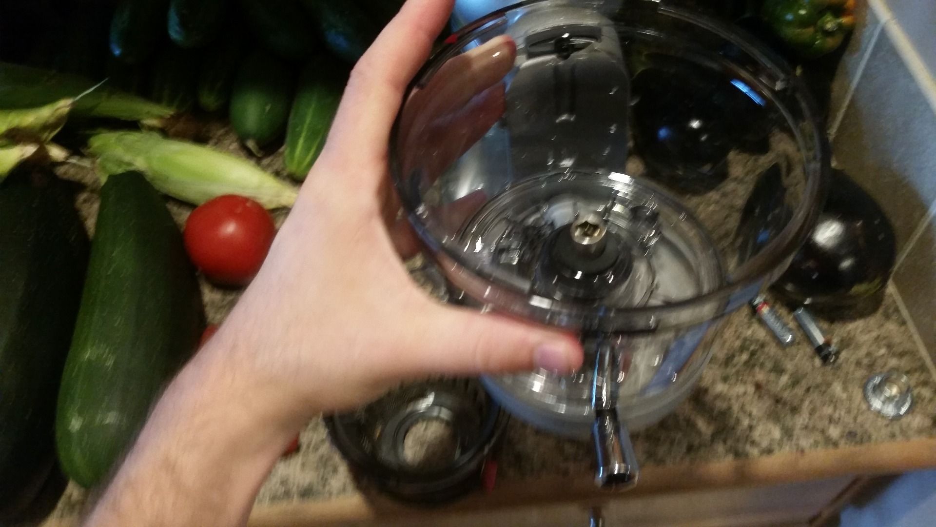 Kitchen-aid Juicer Set Up : 4 Steps - Instructables