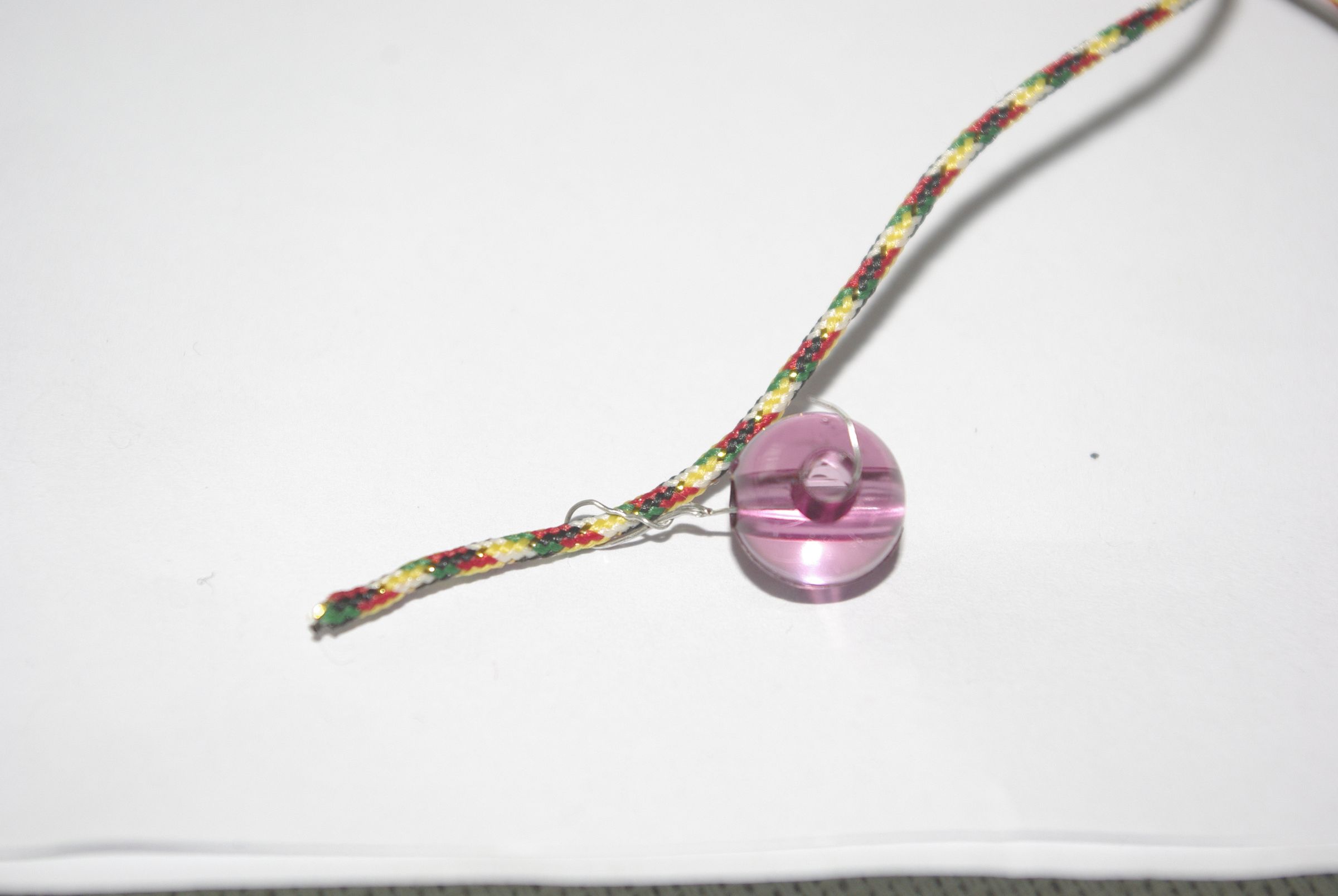 Threading a Guru Bead 1 : 4 Steps - Instructables