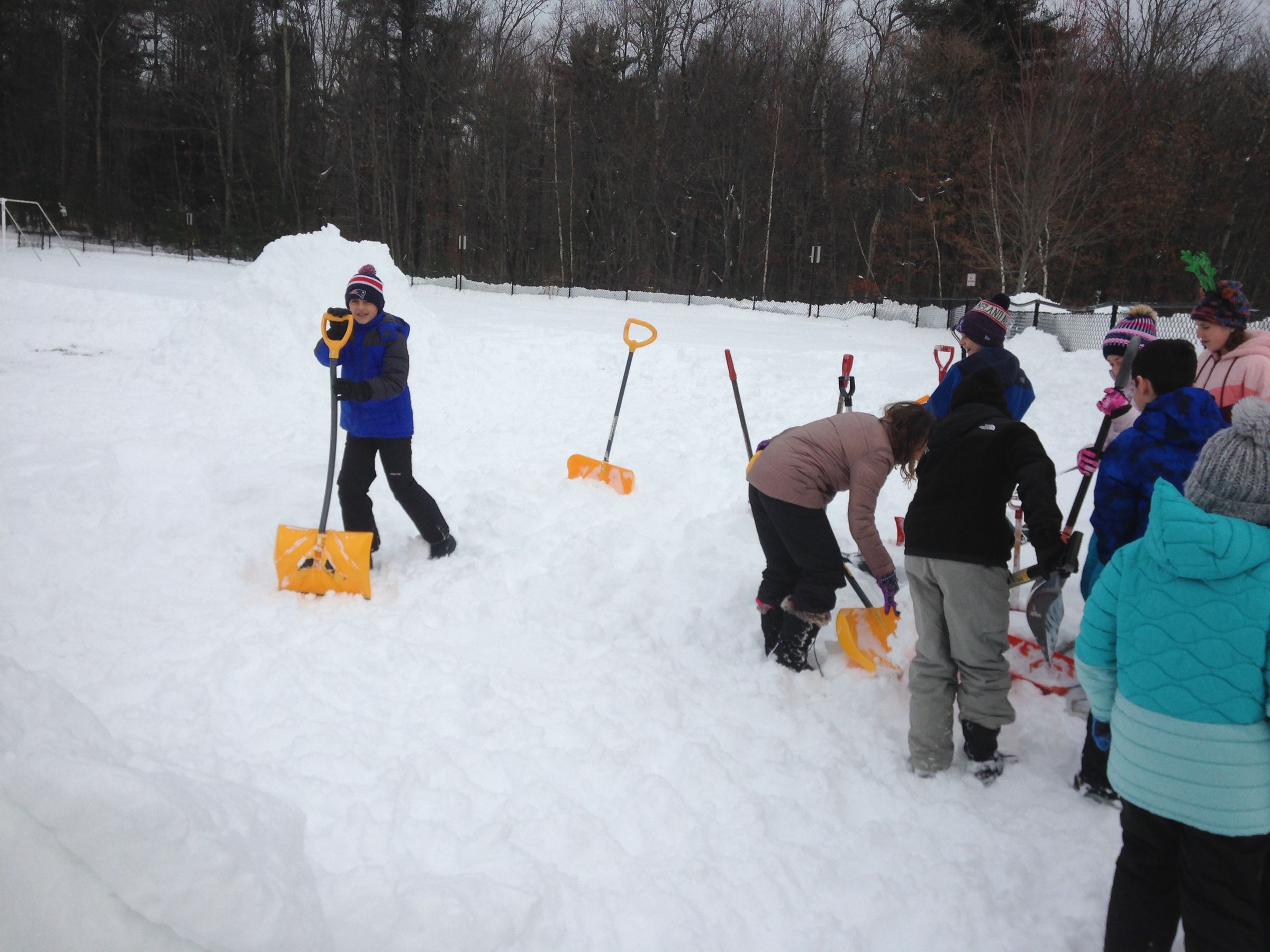 Let's Make a Snow Fort! - Building a Quinzhee : 7 Steps (with Pictures ...