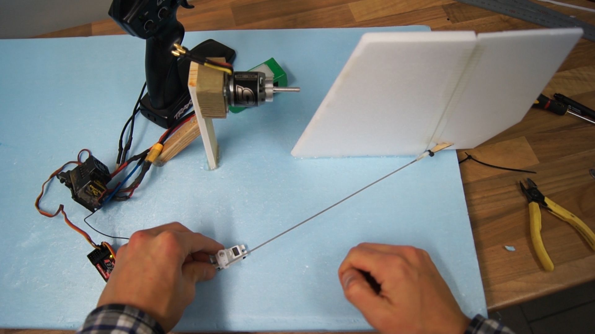 Foam RC Airboat Build DIY : 8 Steps (with Pictures) - Instructables