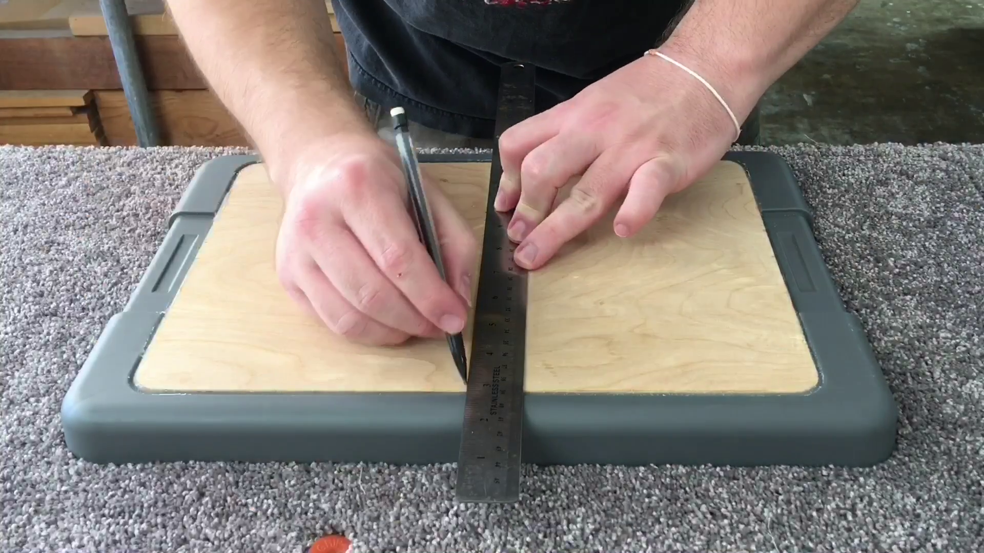 Dust Free Sanding Using a Storage Container : 15 Steps (with Pictures ...