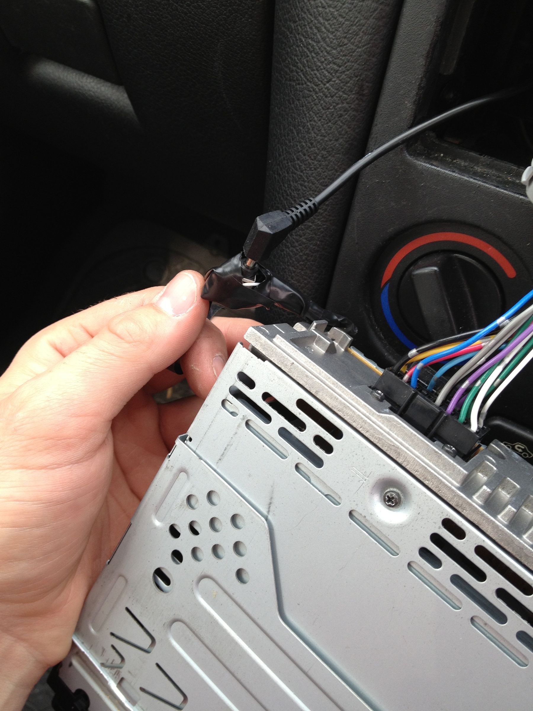 Sony XPLOD Car Stereo Stalk Adapter / AUX Out Hack : 5 Steps ...