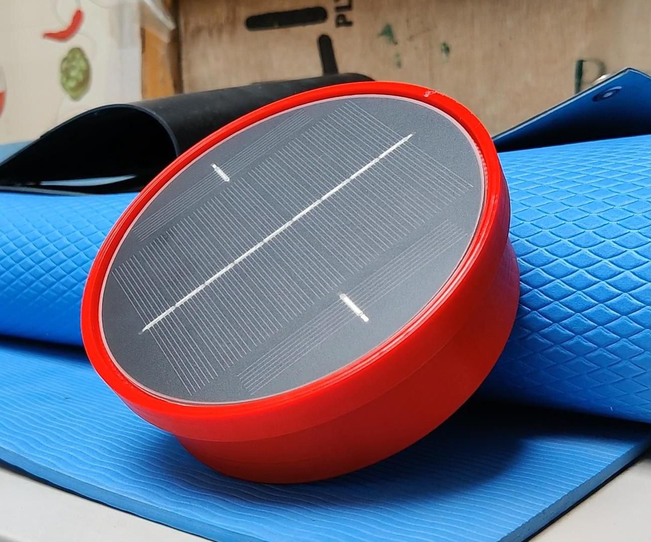 SOLAR Bank Version 2! : 9 Steps (with Pictures) - Instructables