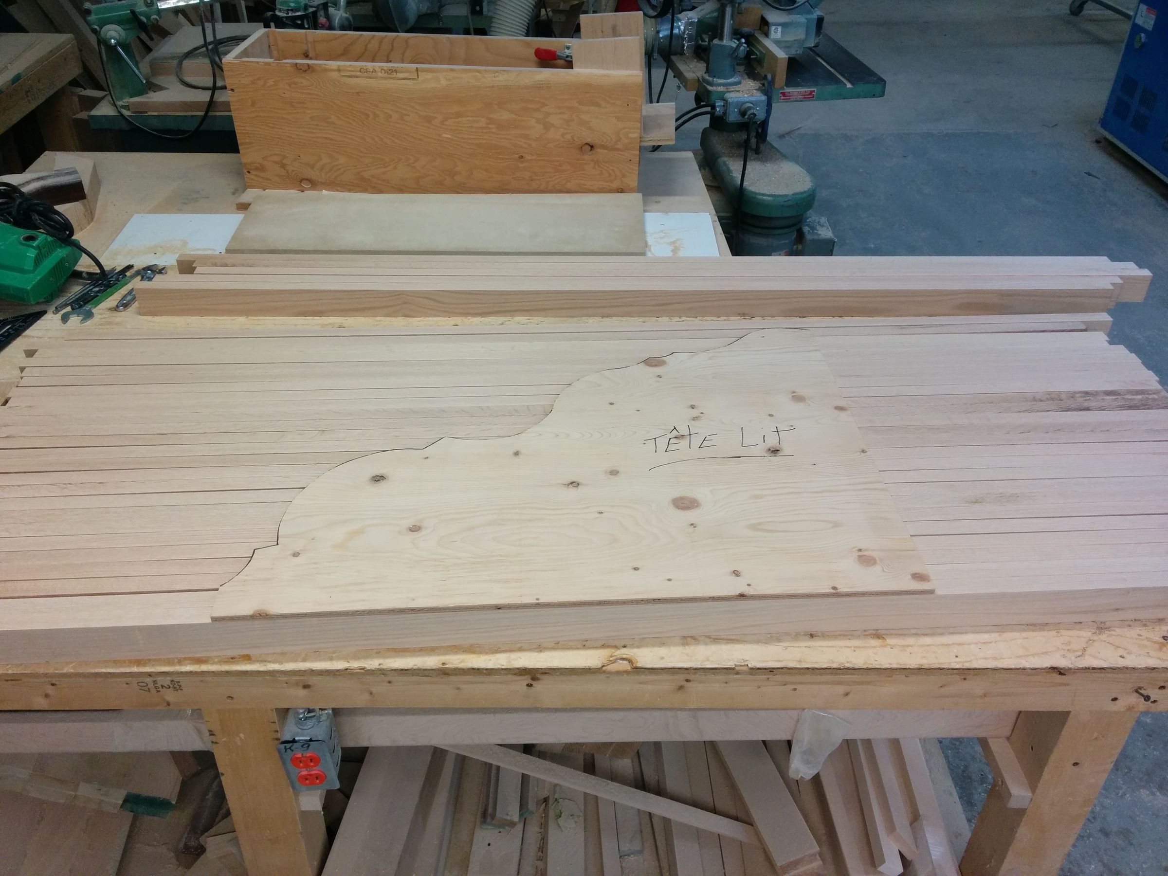 French Style Bed (Roubo) : 27 Steps (with Pictures) - Instructables