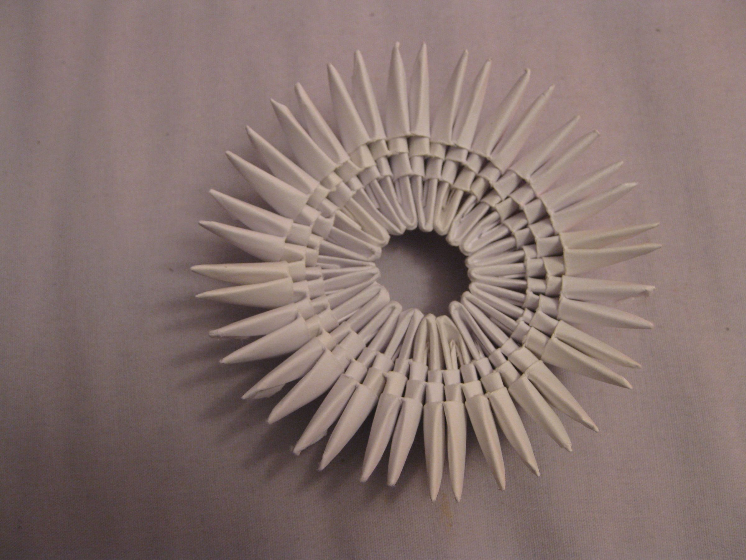 Modular Origami Swan : 11 Steps (with Pictures) - Instructables