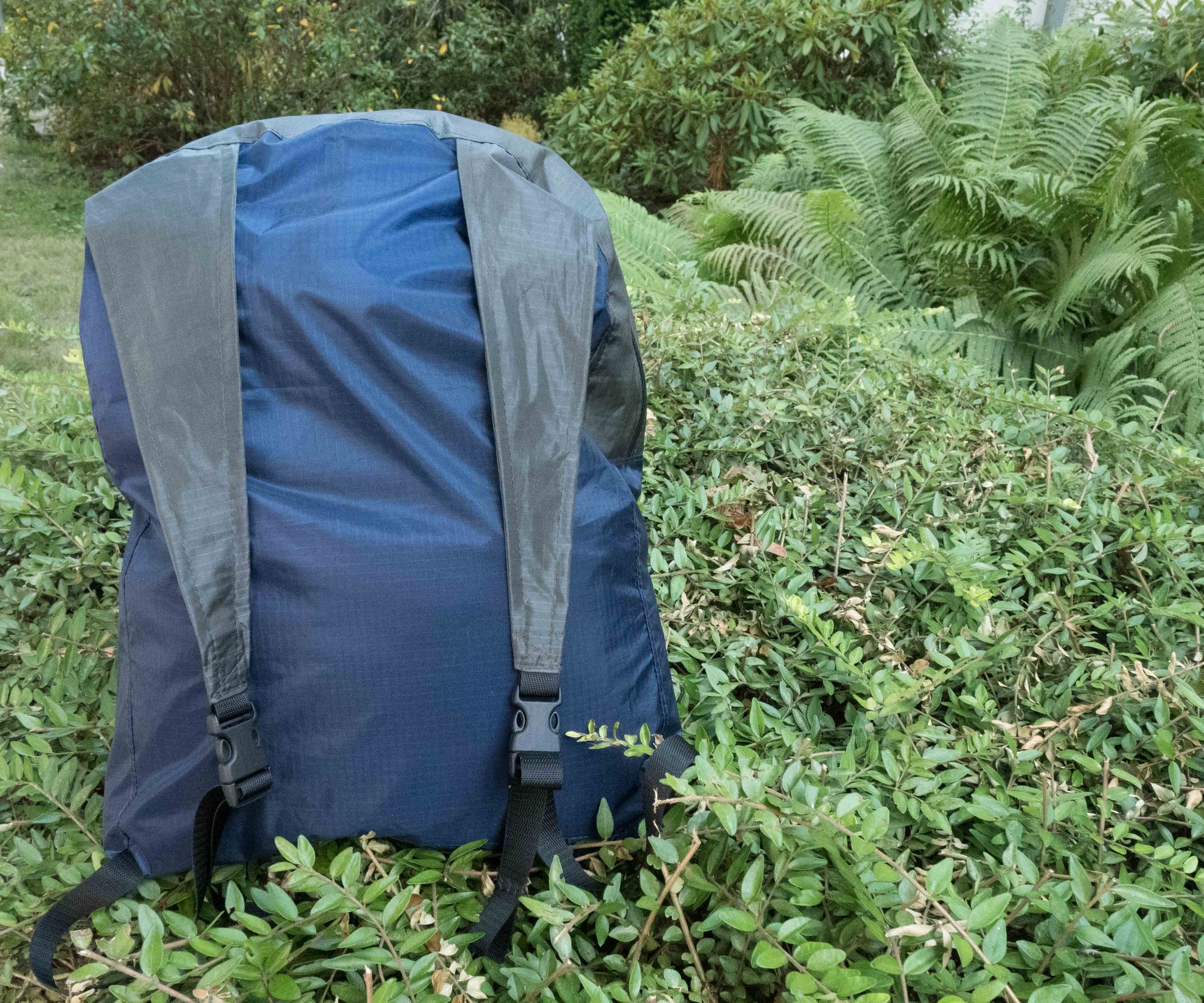 Ultralight Foldable Backpack : 11 Steps (with Pictures) - Instructables