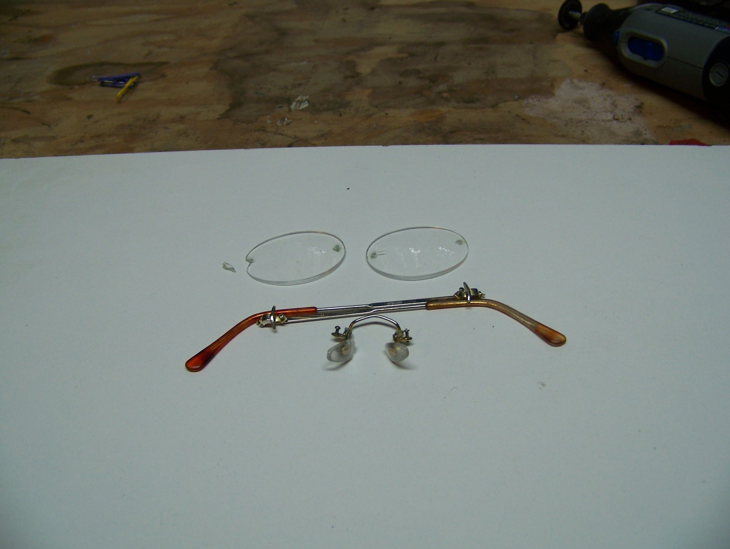 Super Easy Glasses Repair : 5 Steps (with Pictures) - Instructables