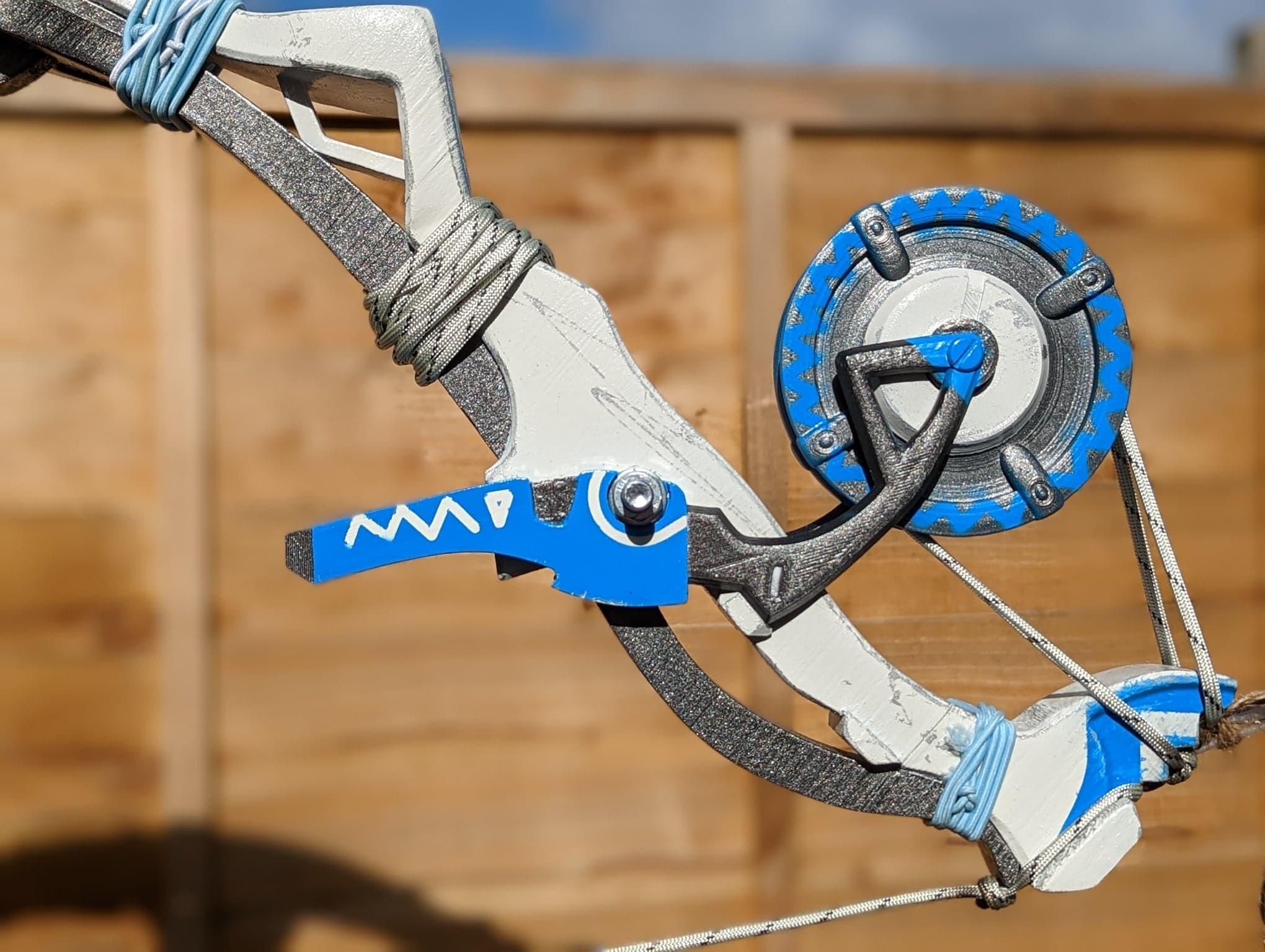 Realistic Weathering on Cosplay Props (Aloy's Bow From Horizon) : 7 ...