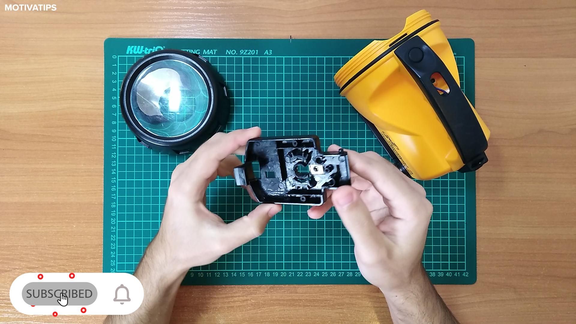 The Most Advanced Flashlight - COB LED, UV LED, and Laser Inside : 5 ...