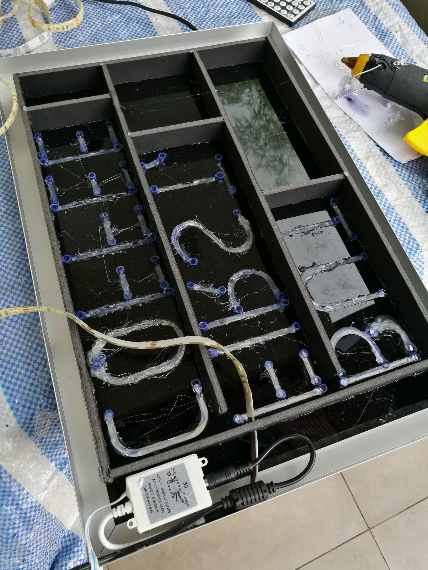 How to Make a Realistic Faux Neon Sign - Super Bright! : 8 Steps (with ...