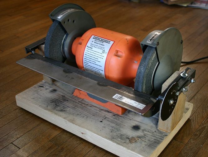 EZ-Adjust Bench Grinder Table : 5 Steps (with Pictures) - Instructables