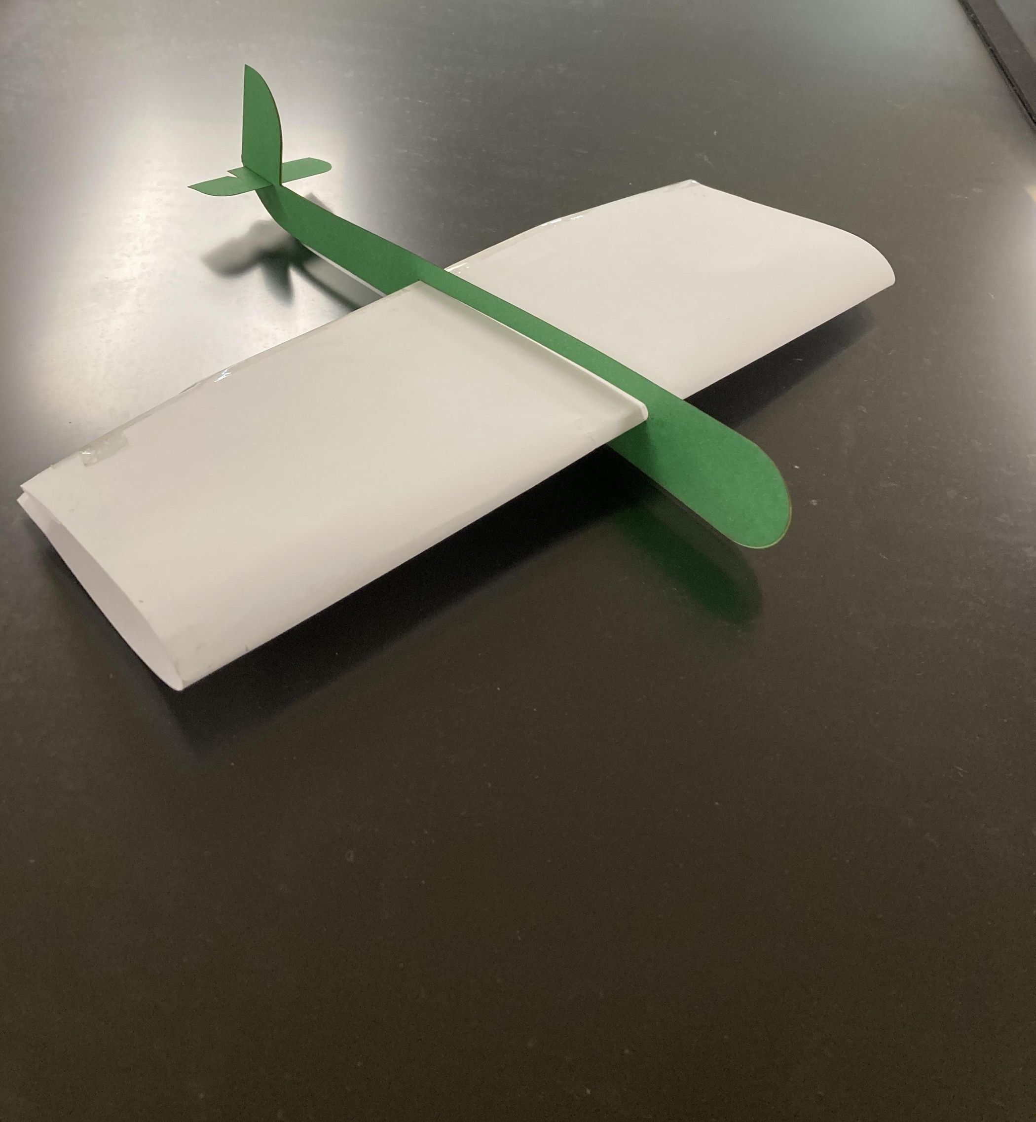 Folder Dog Fighter : 3 Steps - Instructables