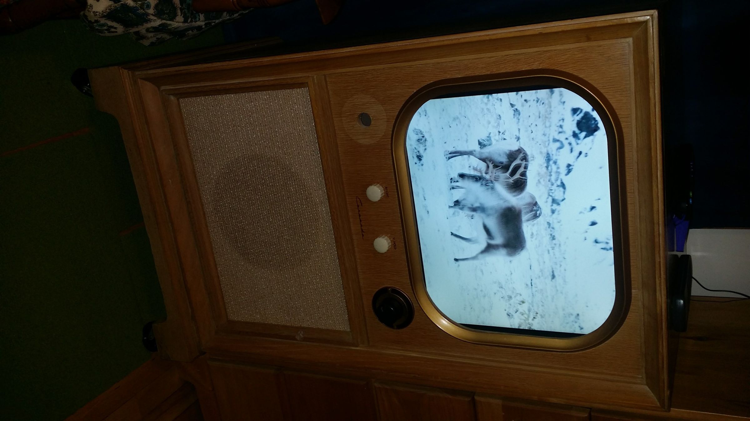 Retro TV Console Media Cabinet - UPDATED Now With RetroPie : 6 Steps ...