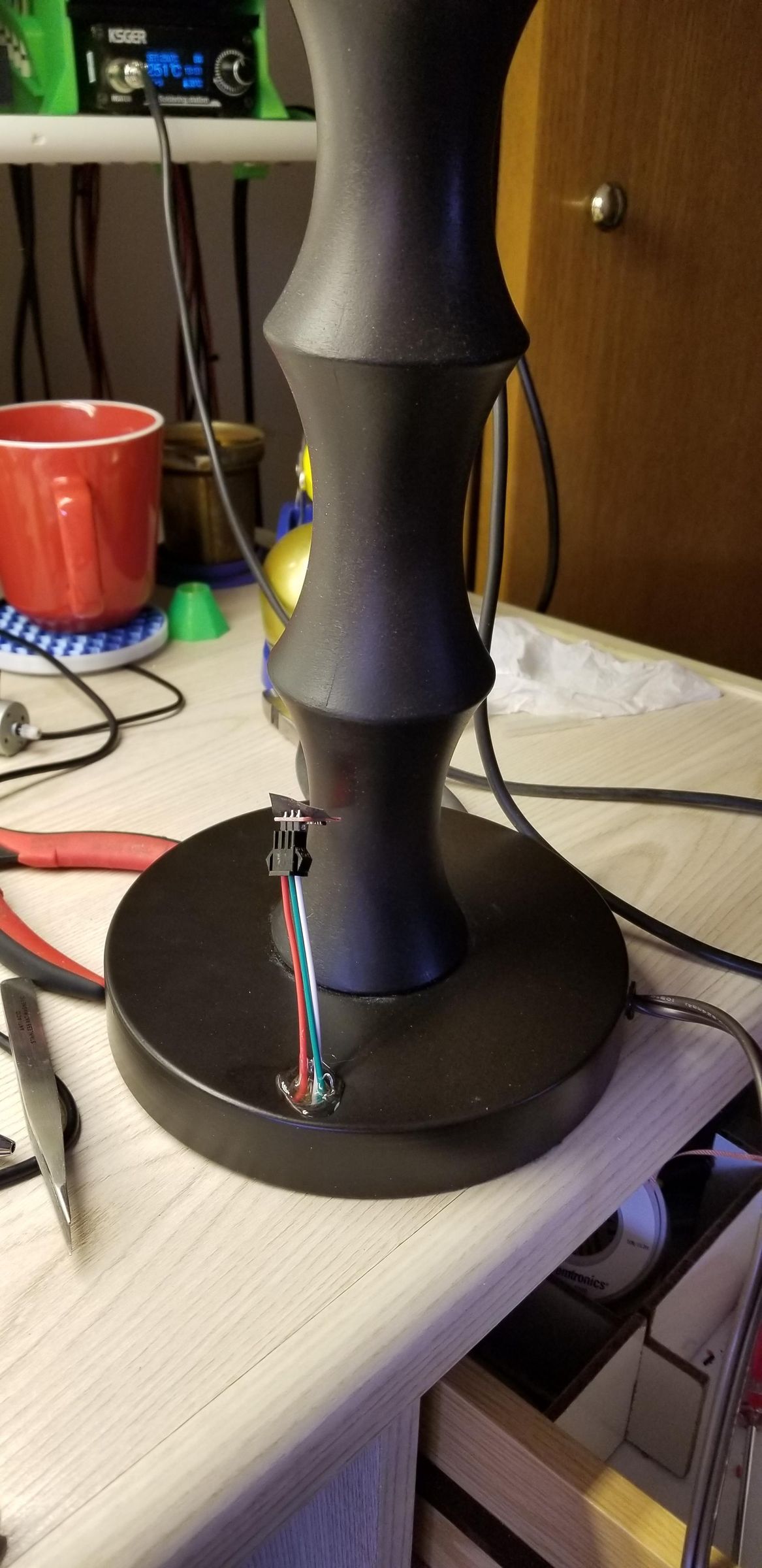 Make Any Lamp a Touch Lamp : 8 Steps (with Pictures) - Instructables