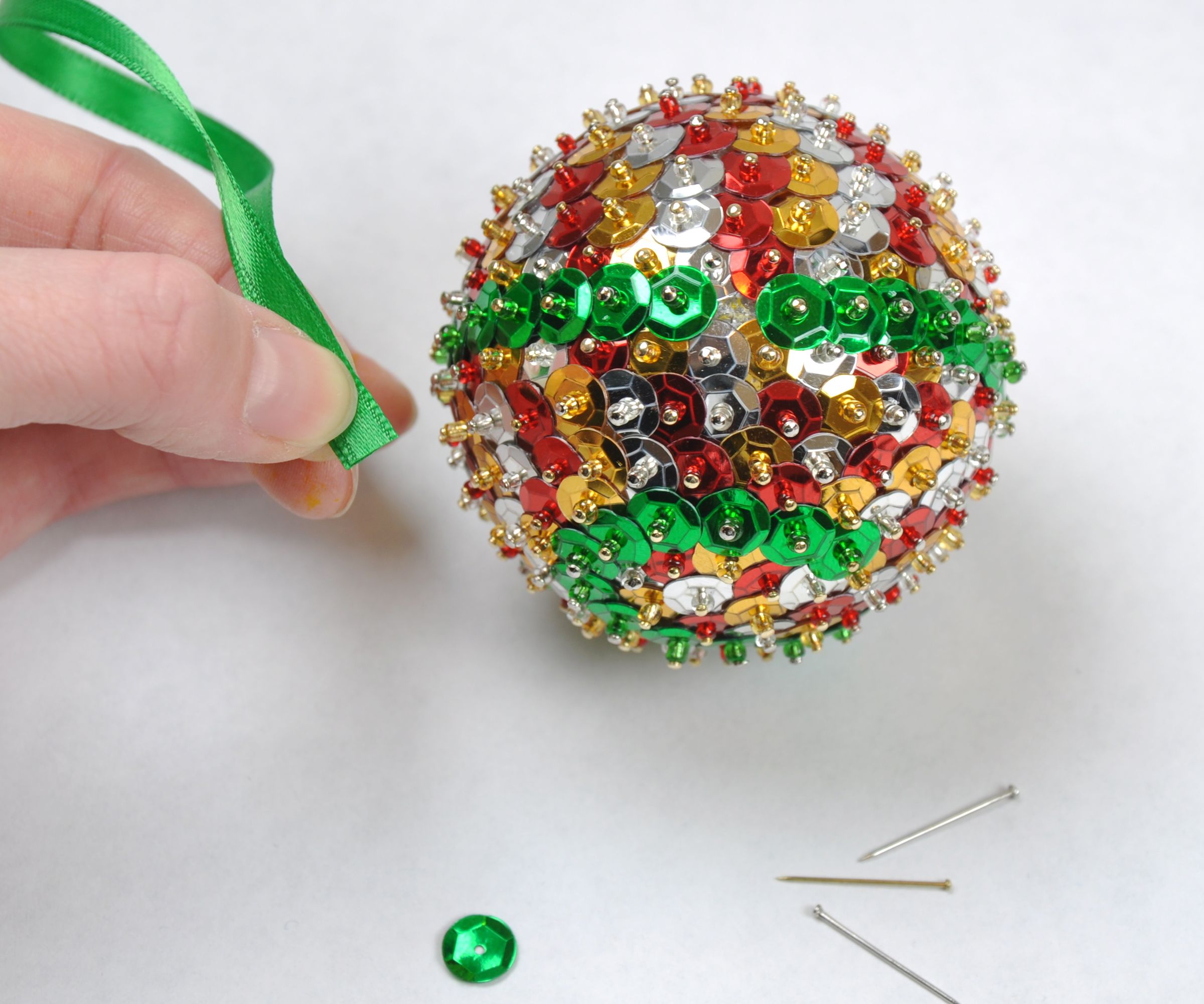 Sequins Ornaments : 7 Steps (with Pictures) - Instructables