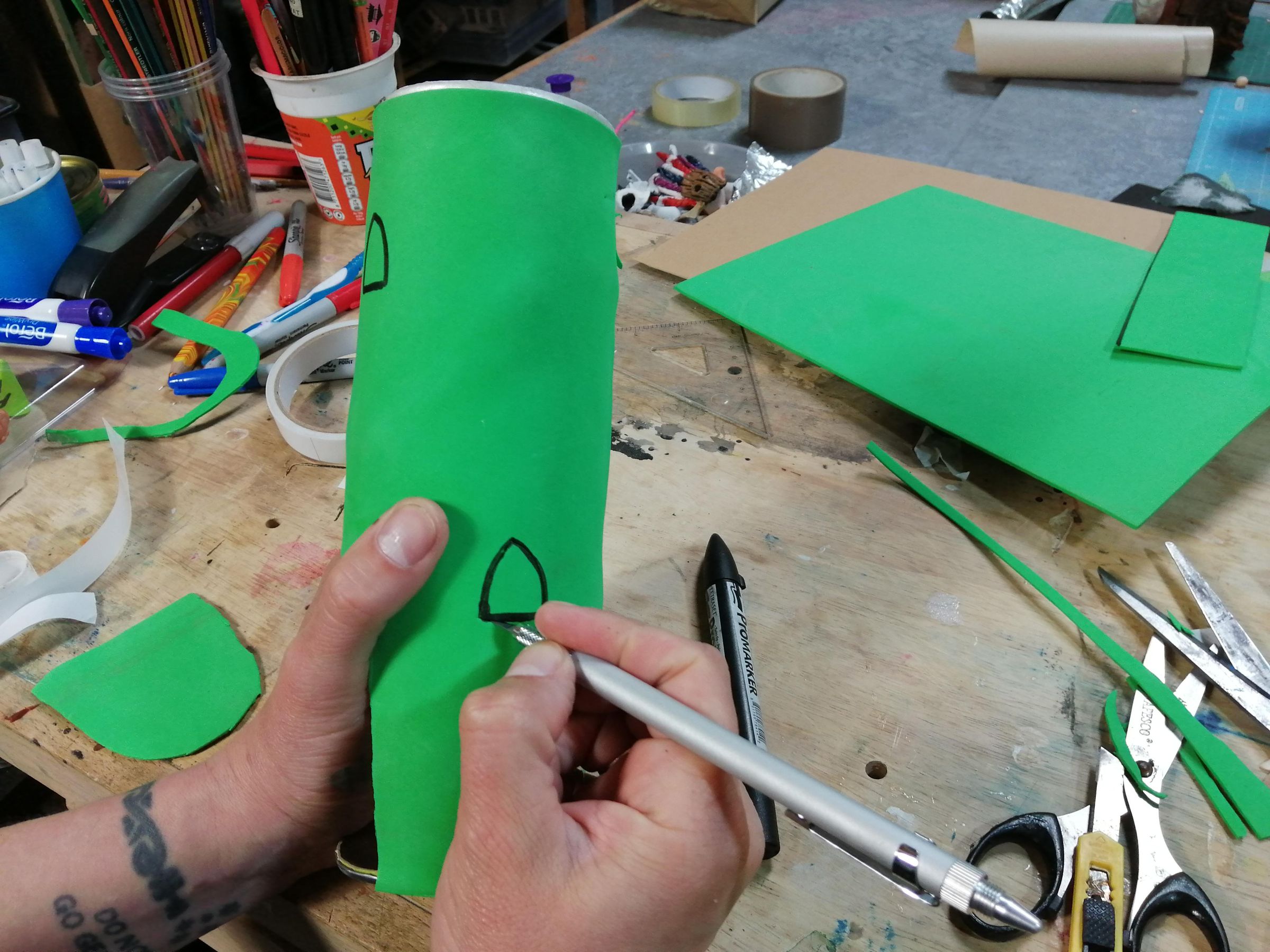 Pringles Tube Dice Tower : 9 Steps (with Pictures) - Instructables