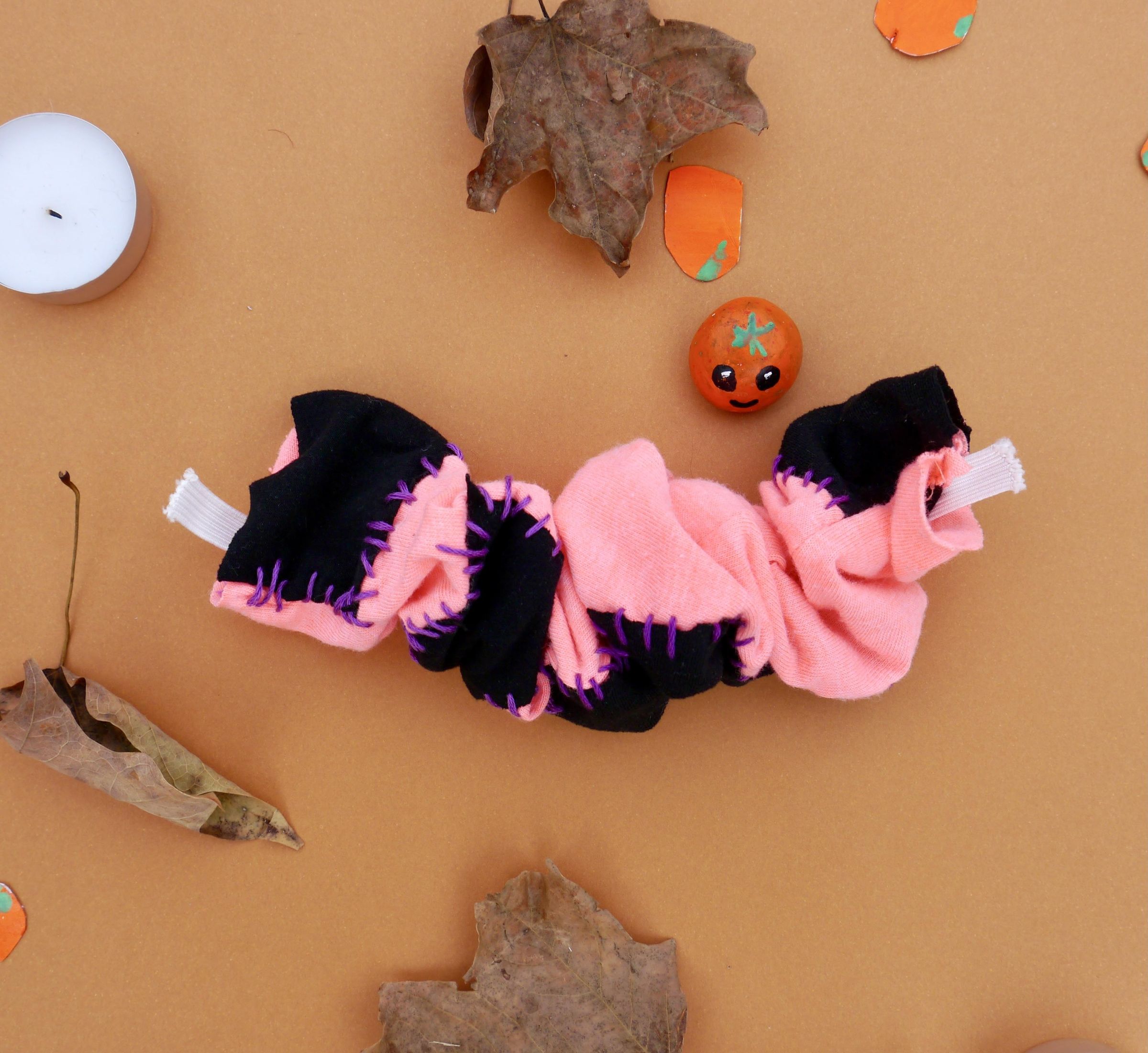 🍂🎃Halloween Scrunchie With Charms🎃🍂 : 5 Steps (with Pictures ...