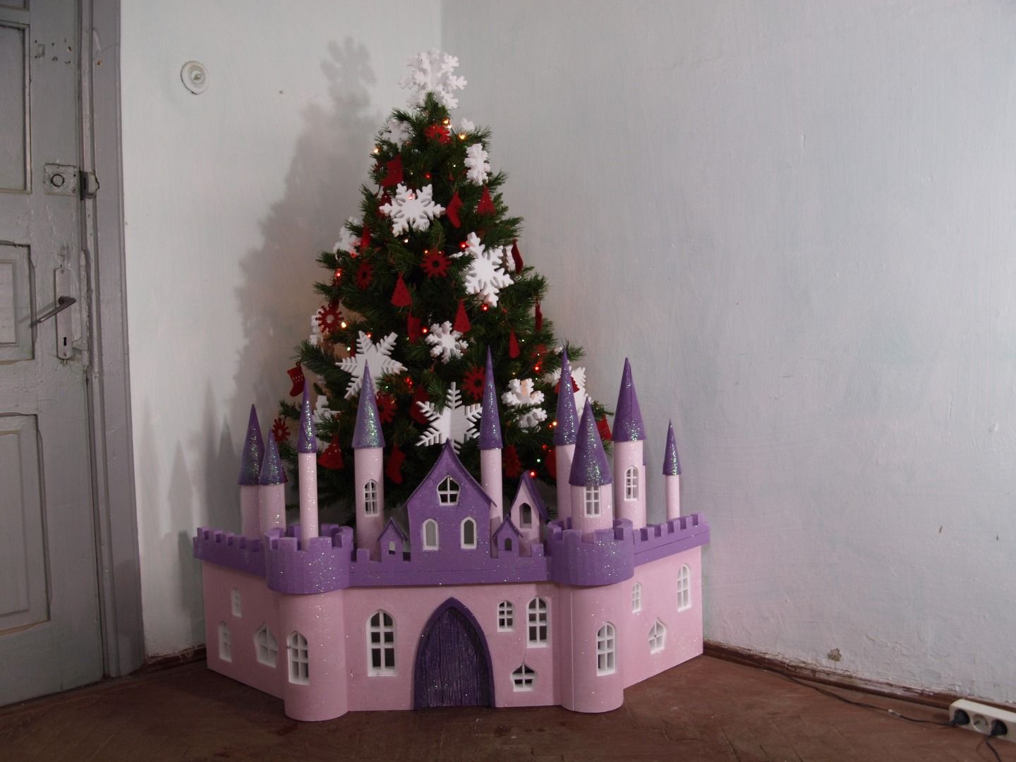 Christmas Tree Princess Castle - DIY 3D Puzzle : 6 Steps (with Pictures ...