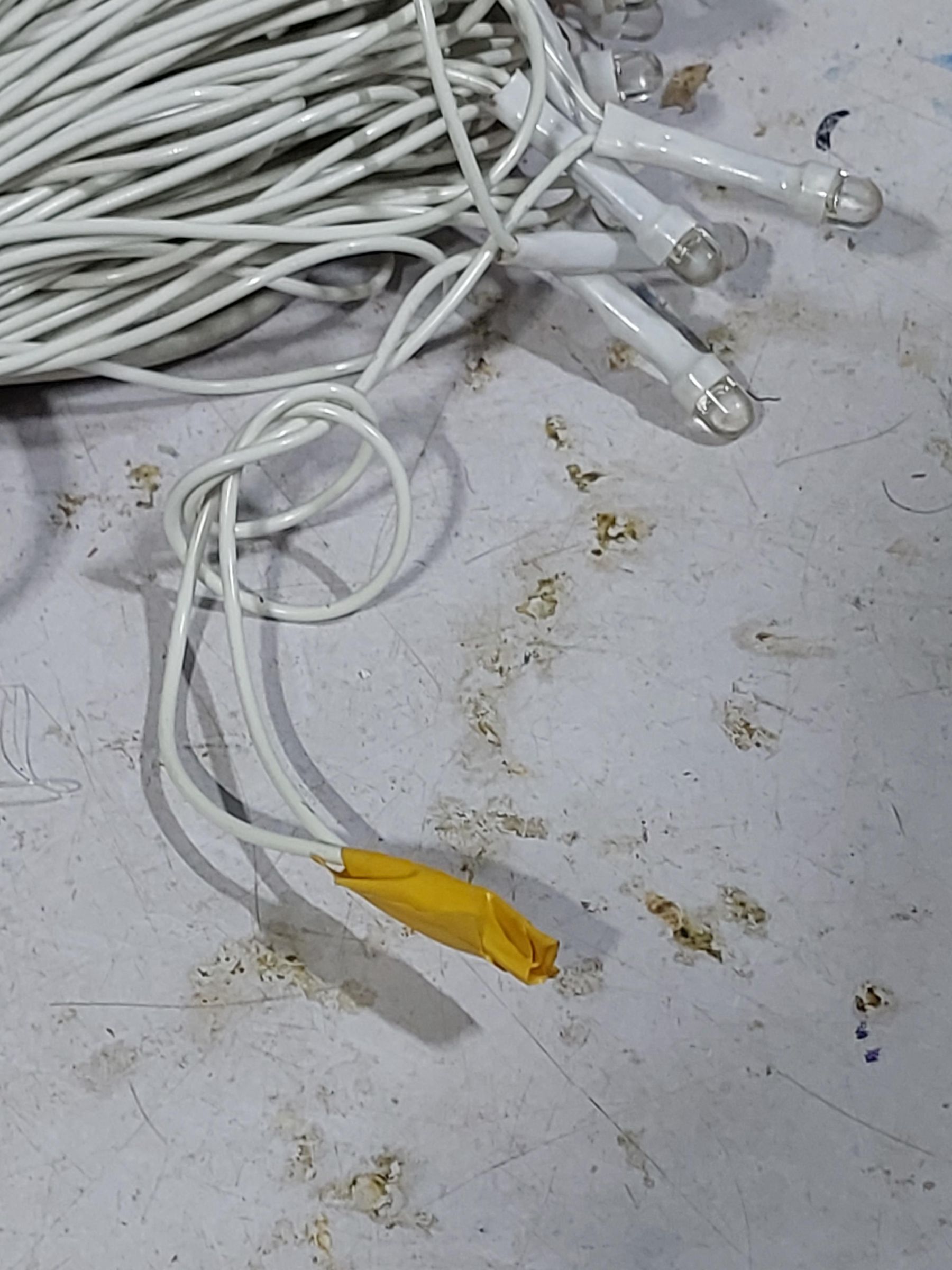 How to Easily Fix Broken Christmas Lights:Don't Throw Them Out! : 5 Steps - Instructables