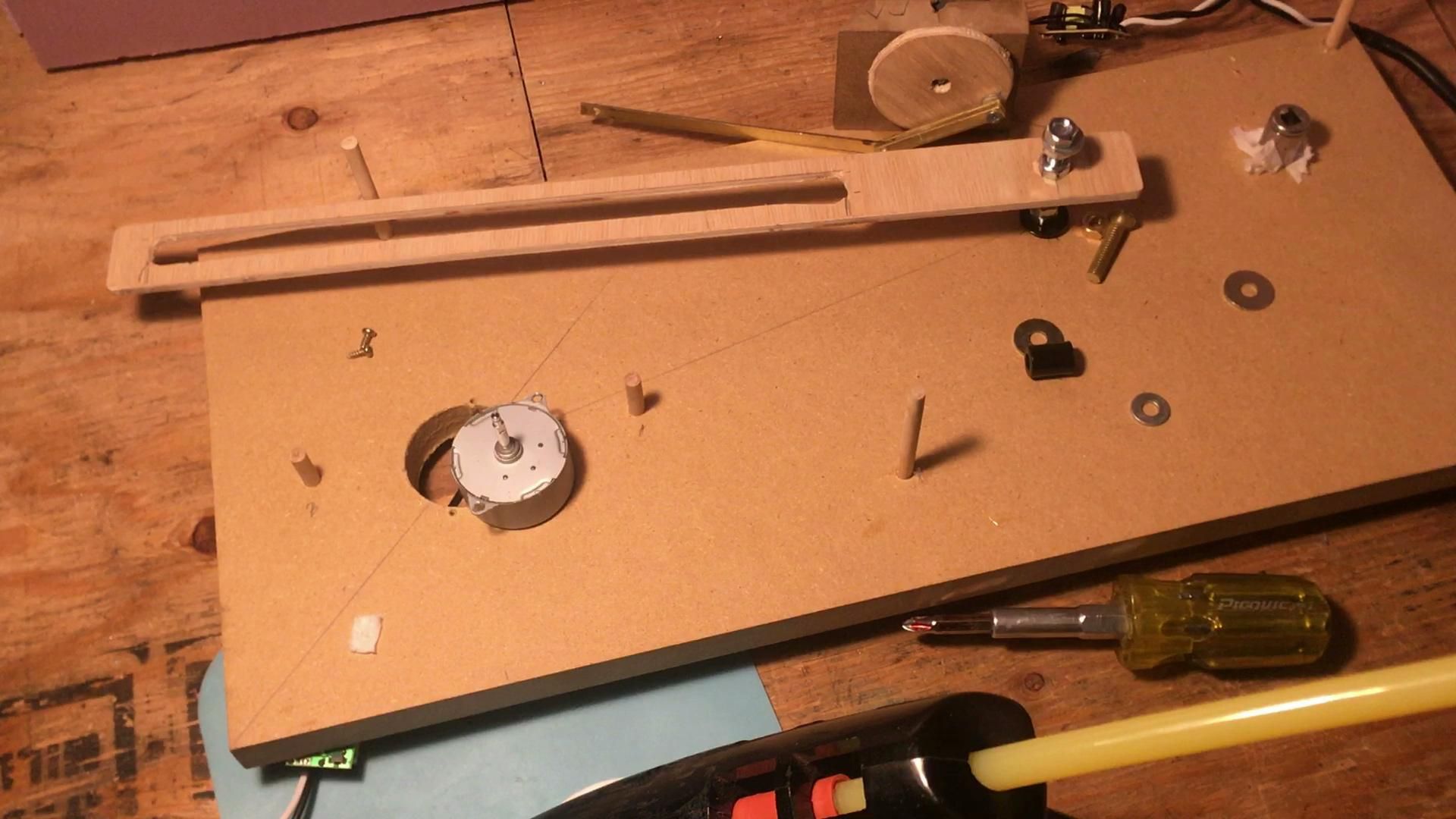 Building a Mechanical Baby Grogu Automaton : 10 Steps - Instructables