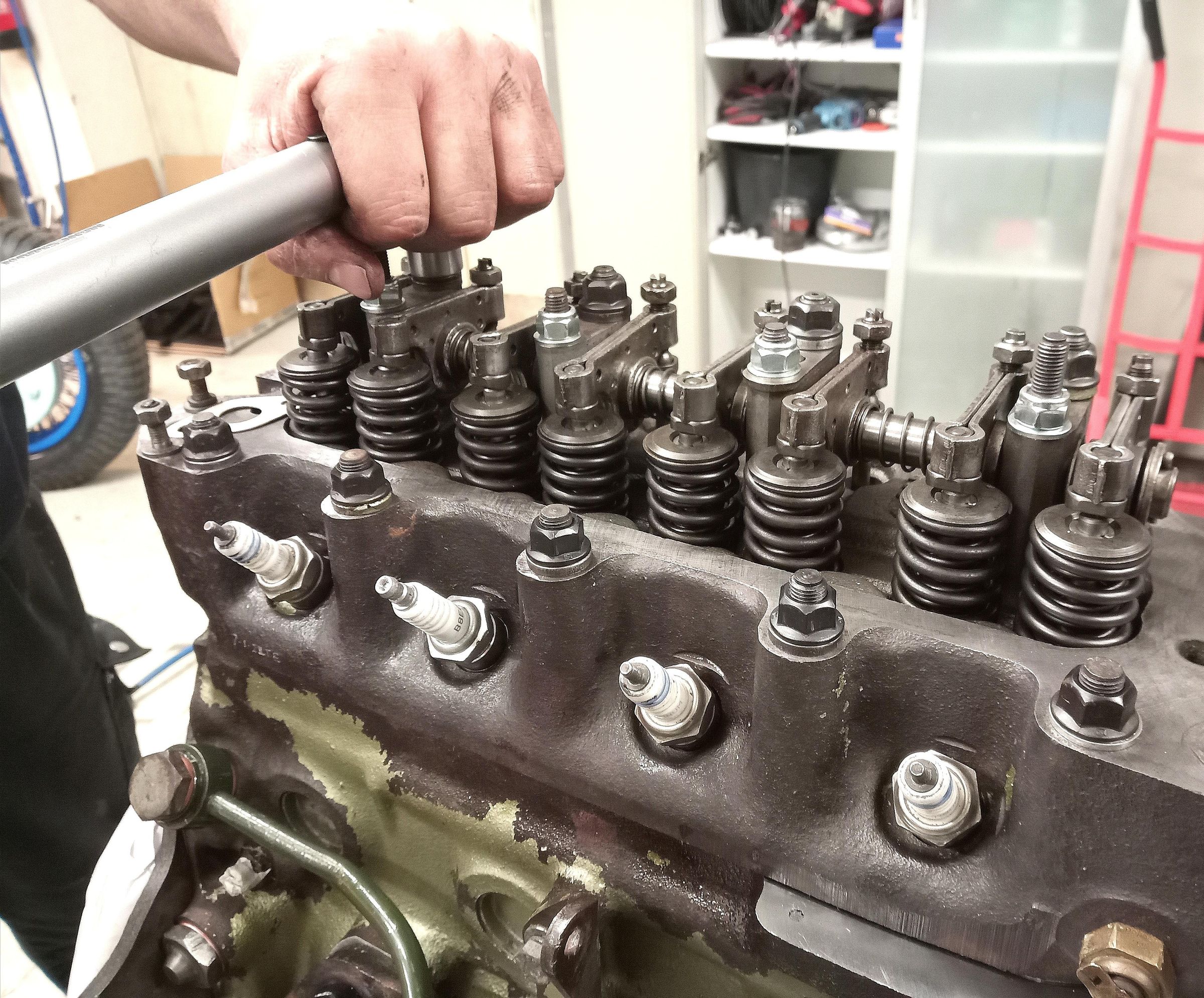 Full Engine Rebuild for 1959 Austin Healey Bugeye (Frogeye) : 30 Steps ...