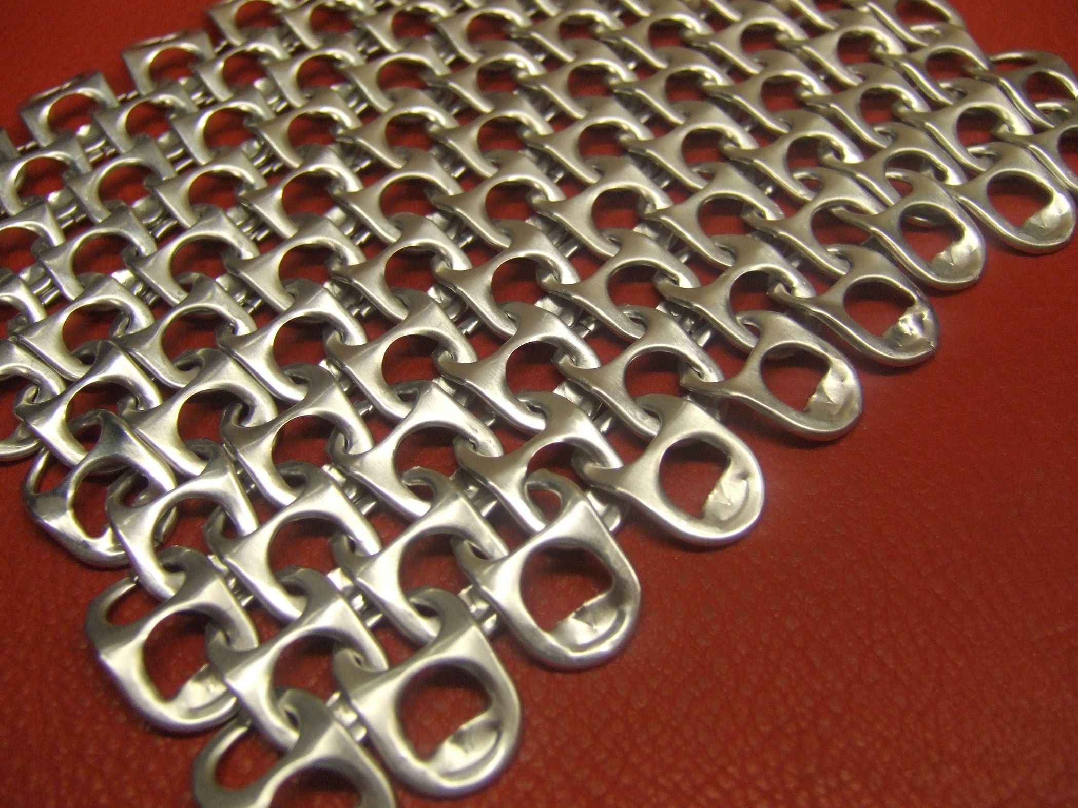 Genuine Chainmaille From Pop Tabs : 8 Steps (with Pictures) - Instructables