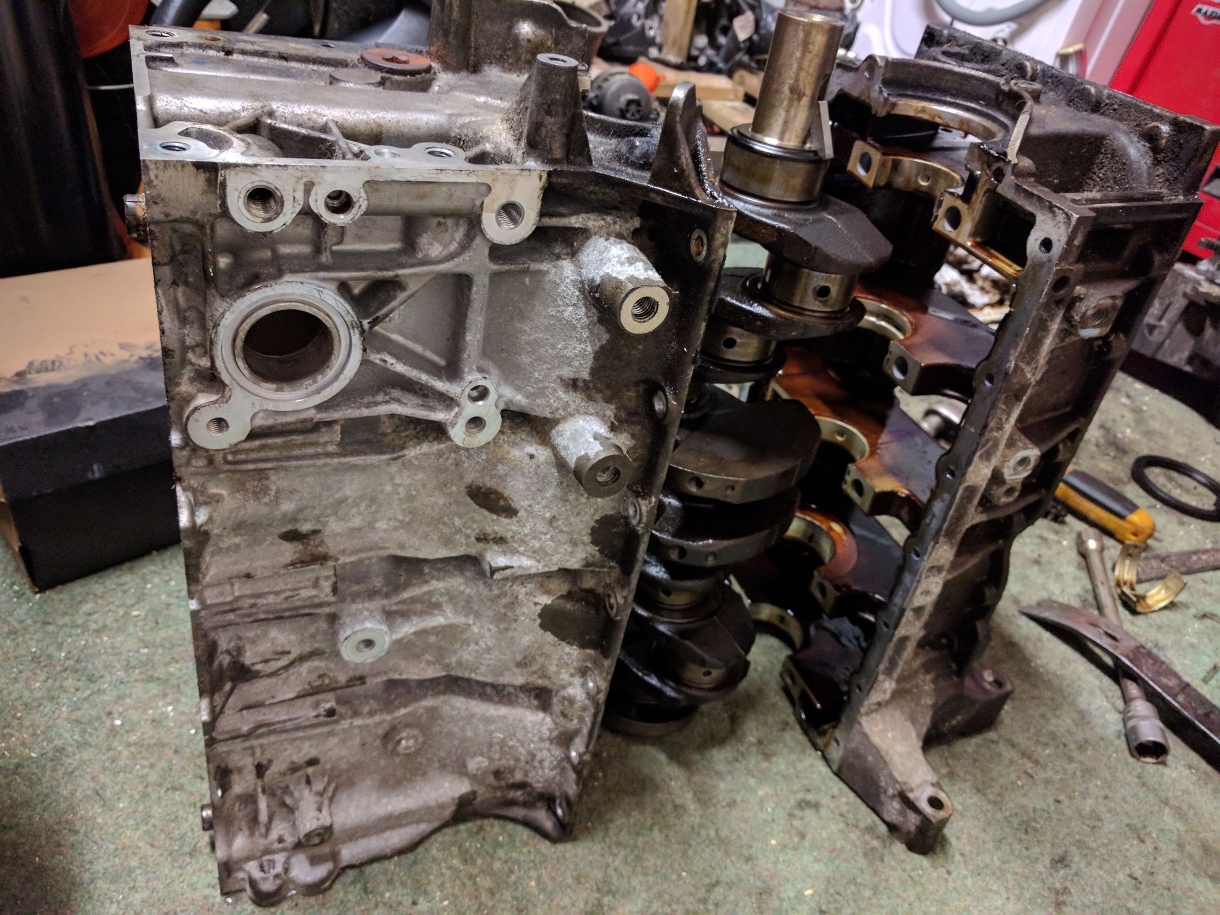 Engine Block TV Stand : 6 Steps (with Pictures) - Instructables