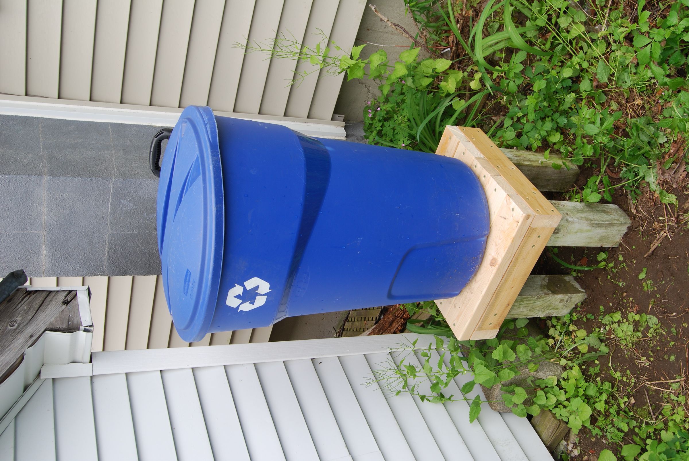 Wooden Rain Barrel Stand : 4 Steps - Instructables